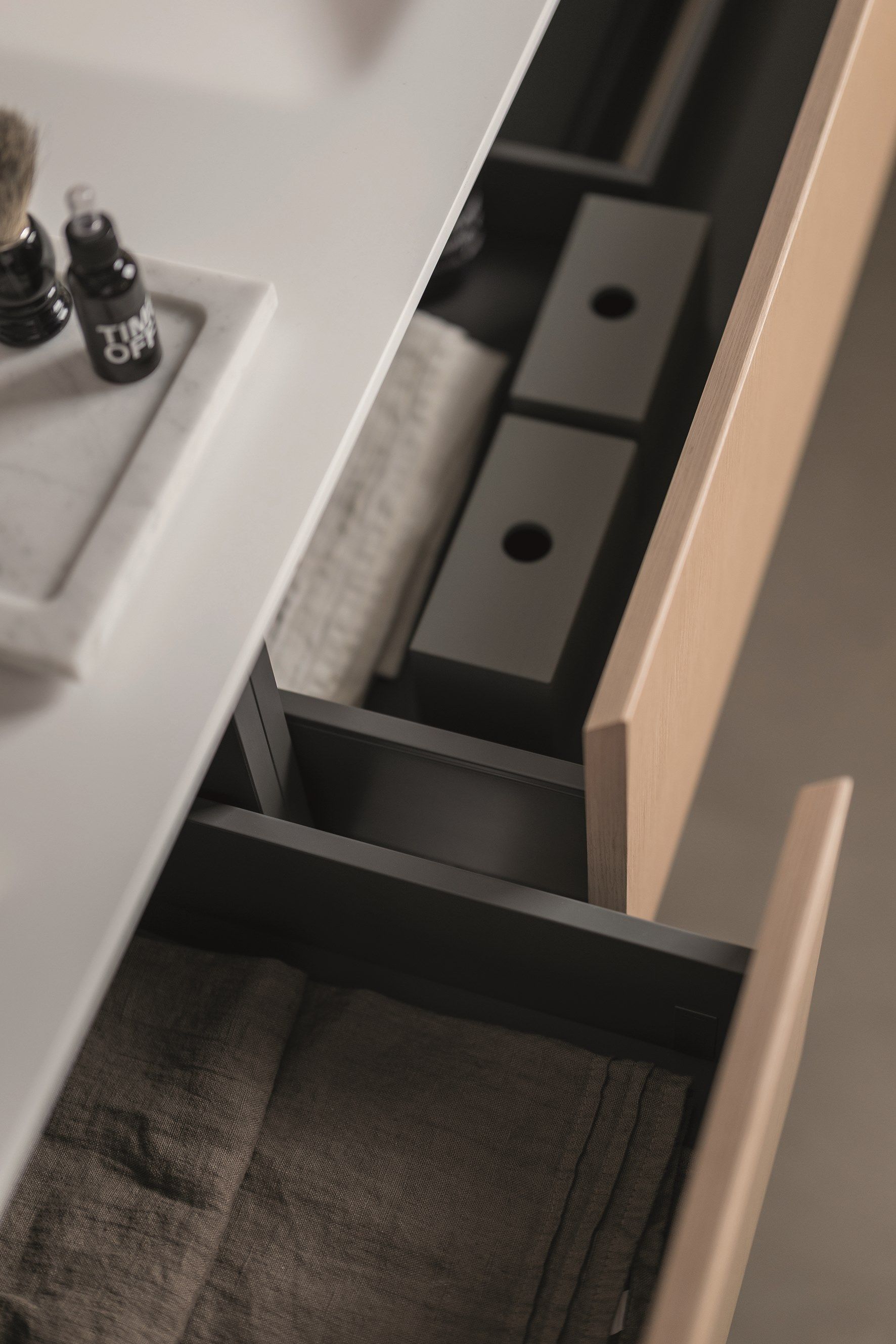 EVO 21 Vanity unit By Agape | design Benedini Associati