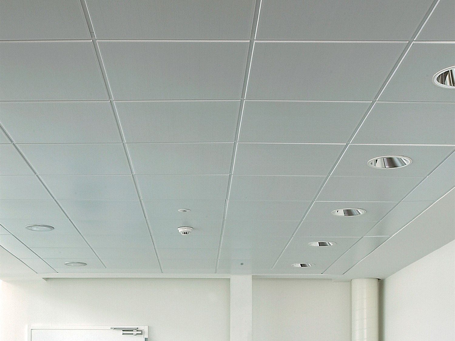 EXPO 100 SPRING · 600X600 Ceiling panels By CBI Europe