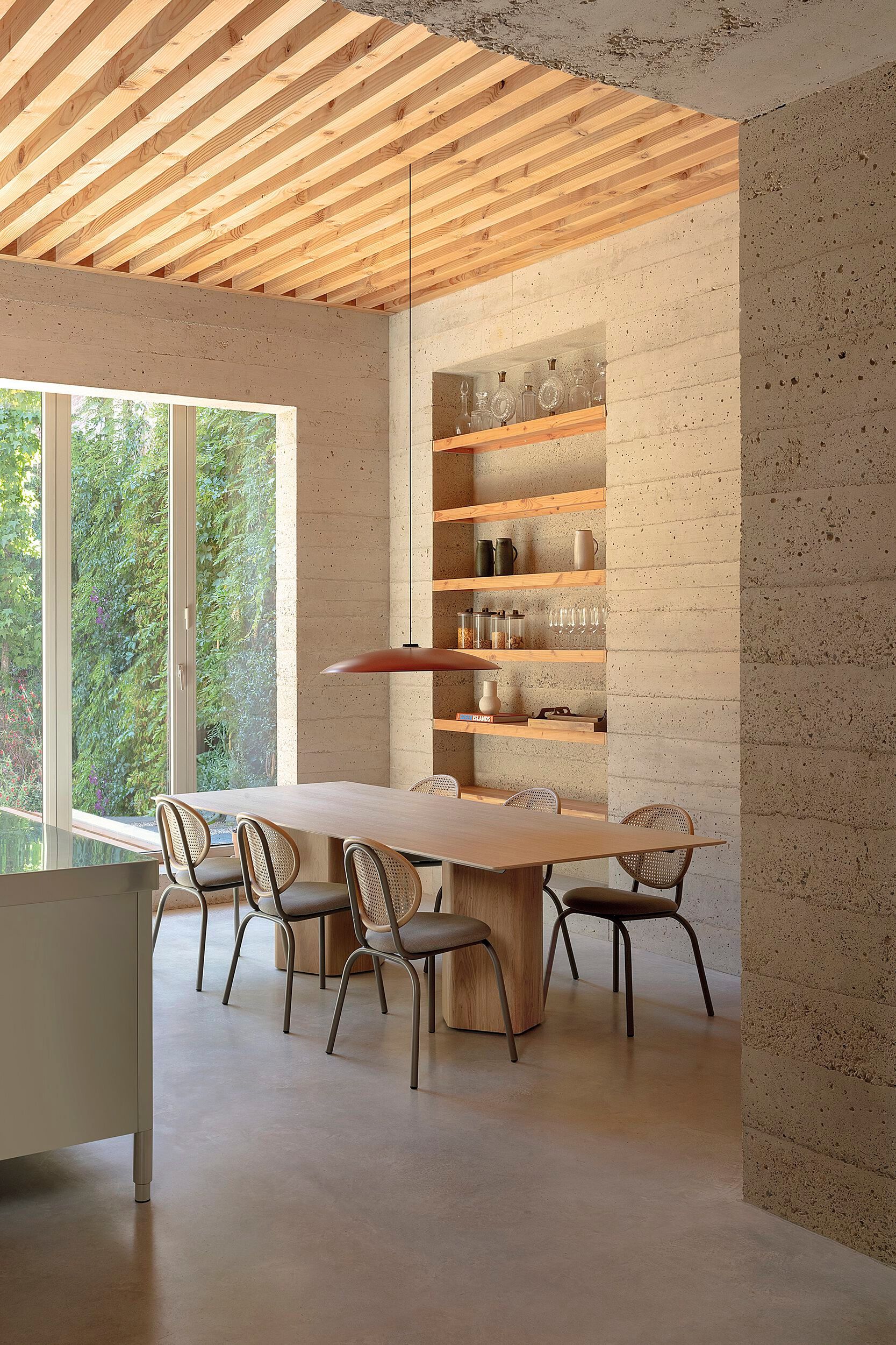 TALO Table By EXPORMIM