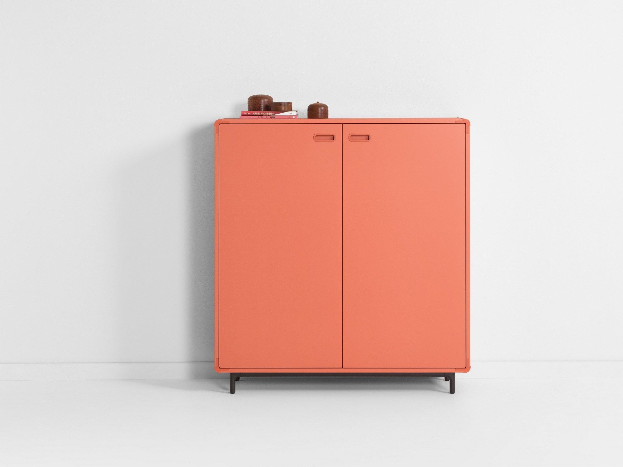 EXTENS | Highboard By Artifort design Khodi Feiz