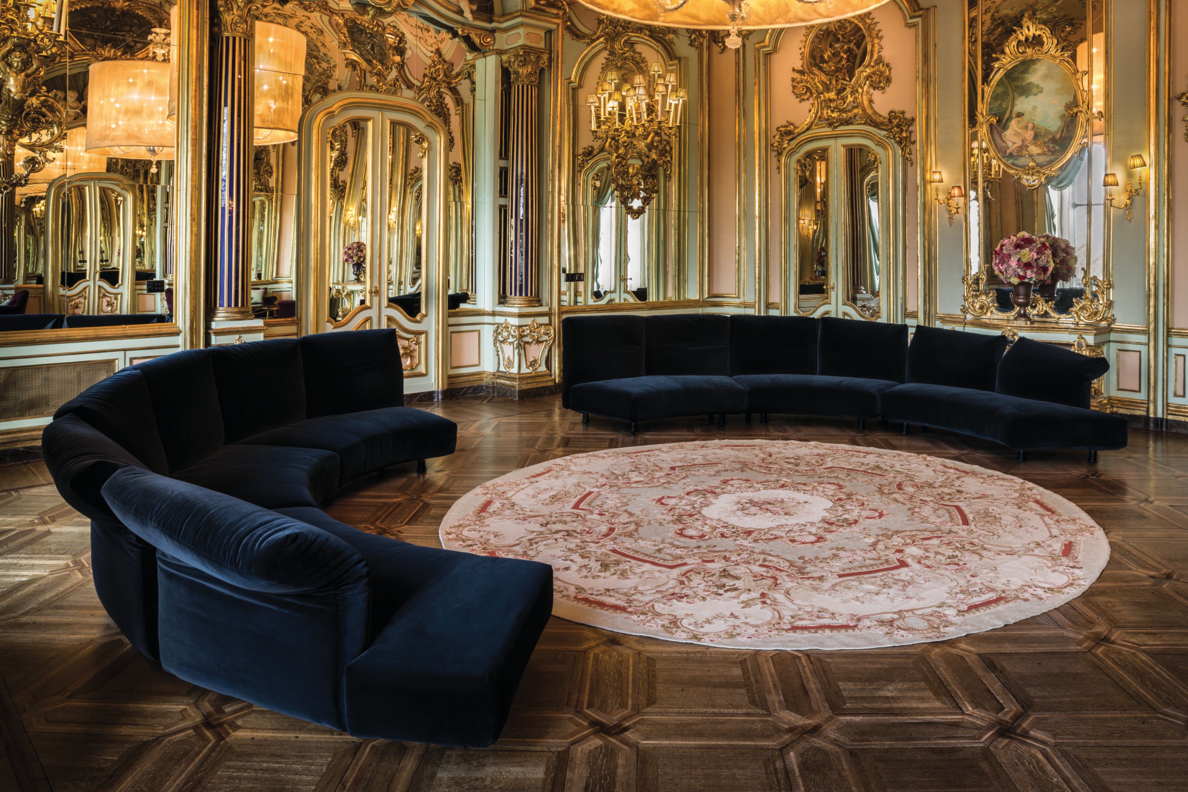 ESSENTIAL Sofa By Edra | design Francesco Binfaré