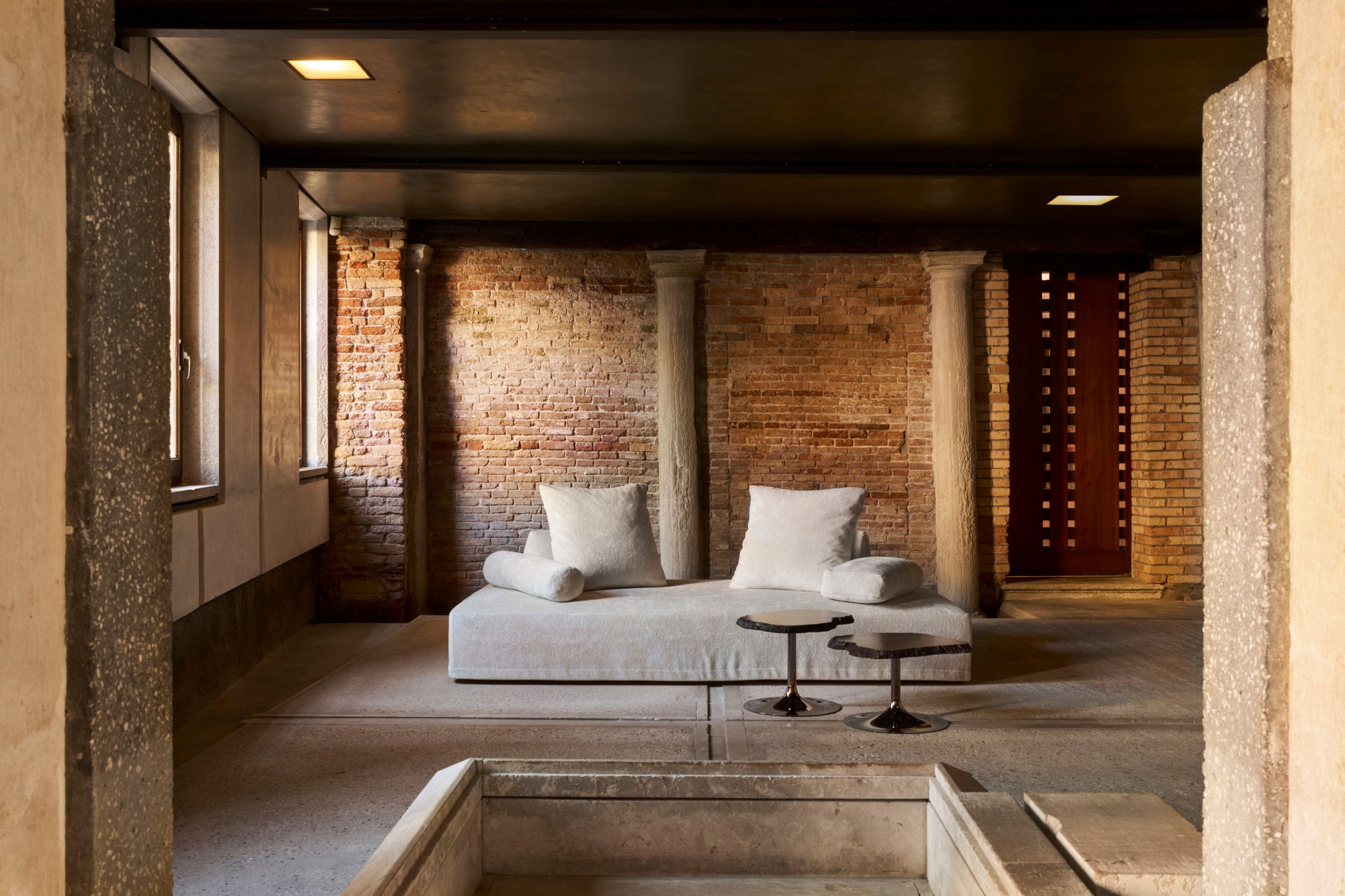 SHERAZADE 沙发 By Edra | design Francesco Binfaré