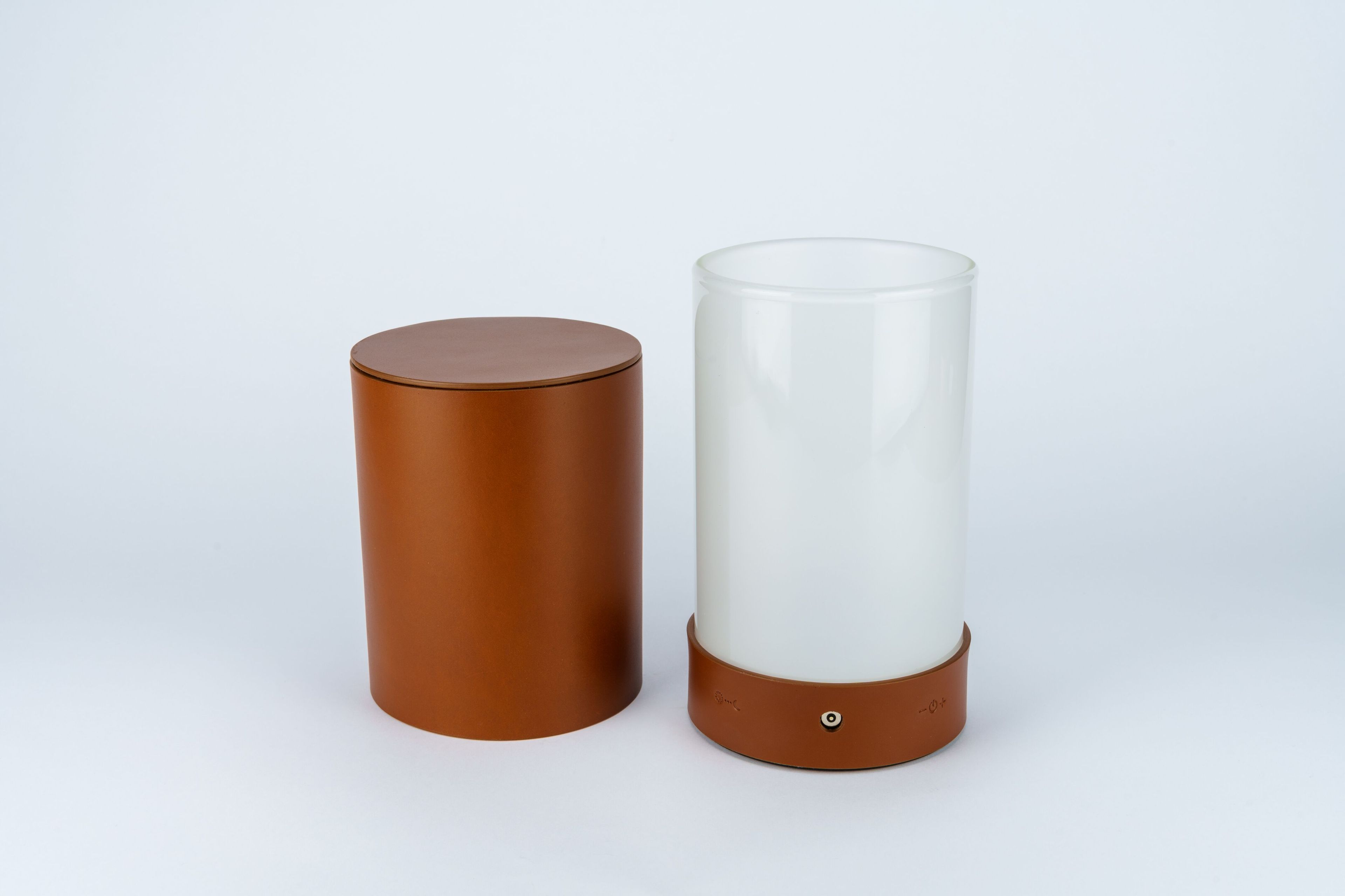 CHAPEAU Table lamp By Emera Design