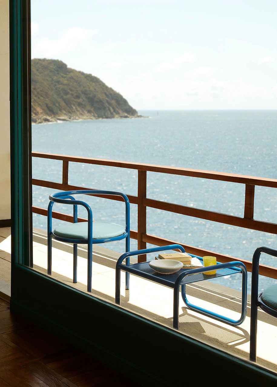 LOCUS SOLUS Powder coated steel garden chair By Exteta