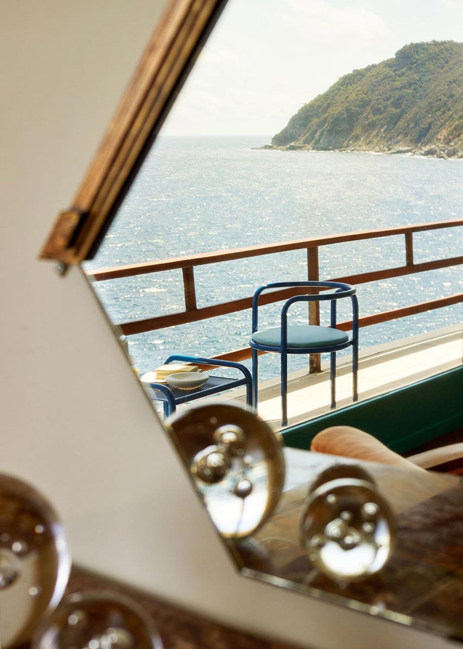 LOCUS SOLUS Powder coated steel garden chair By Exteta