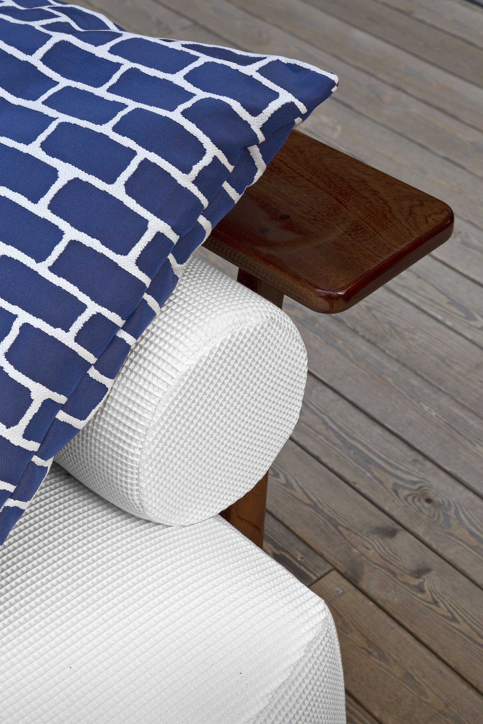 SUNSET PLATFORM Garden sofa By Exteta