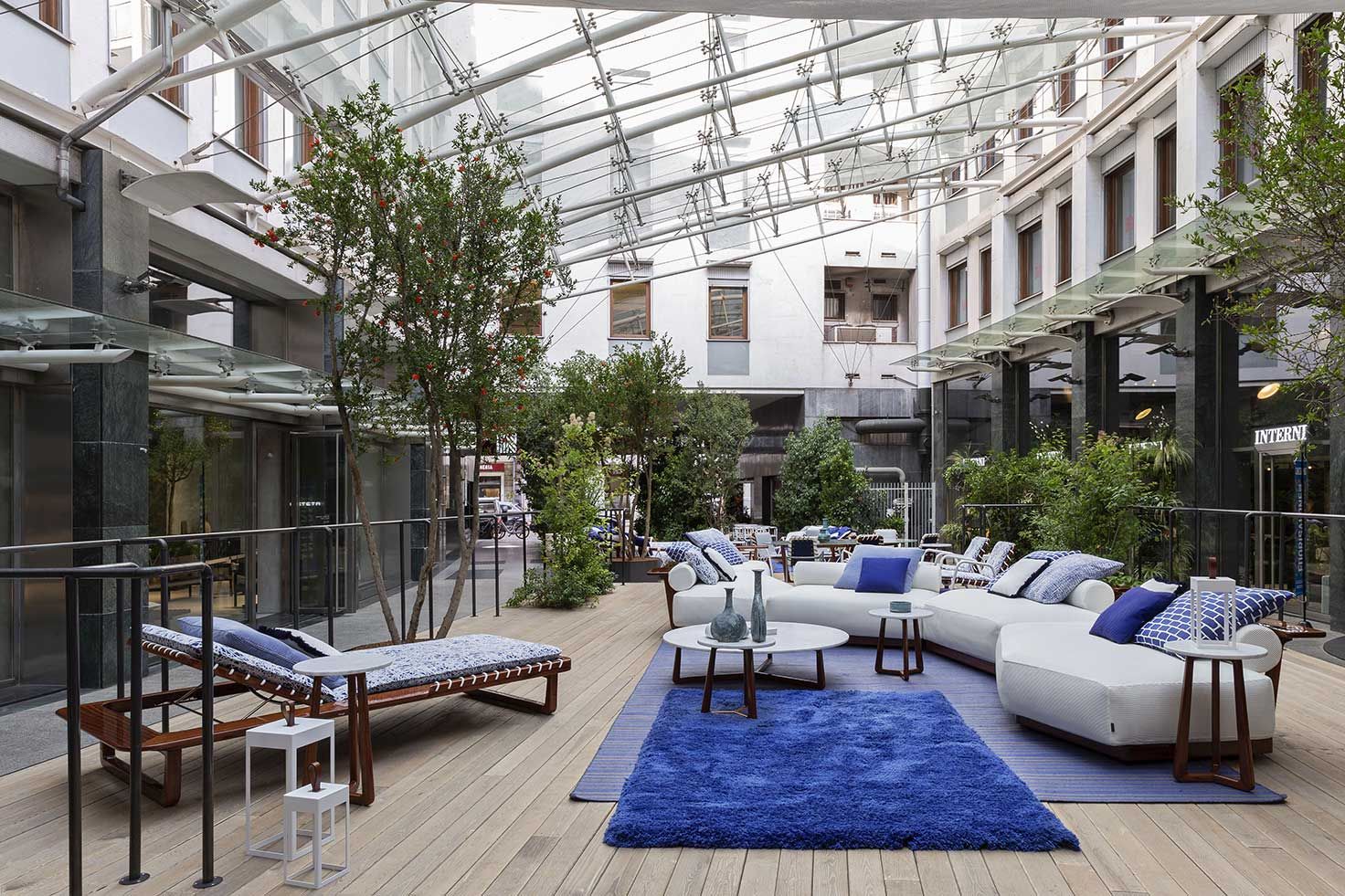 SUNSET PLATFORM Garden sofa By Exteta