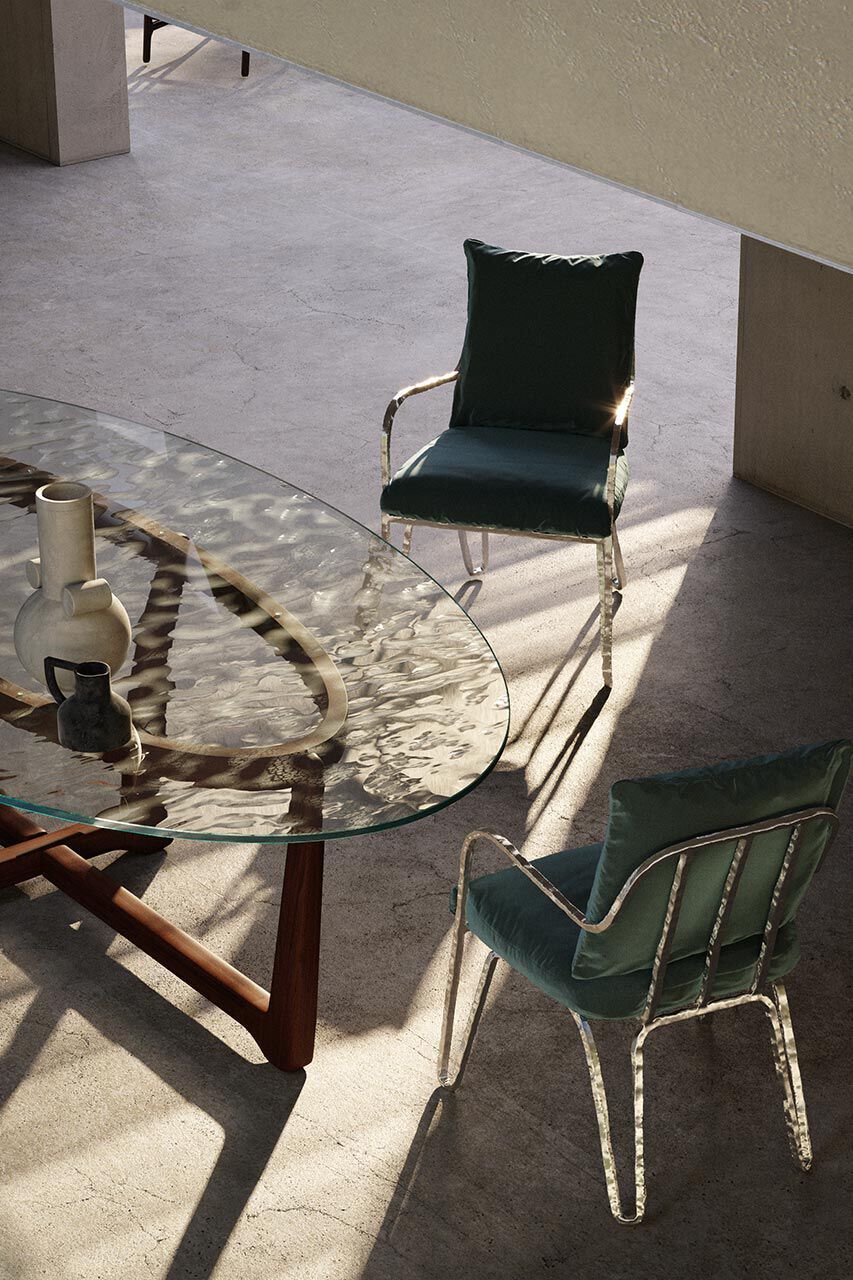 SUNSET Oval crystal and mahogany garden table By Exteta