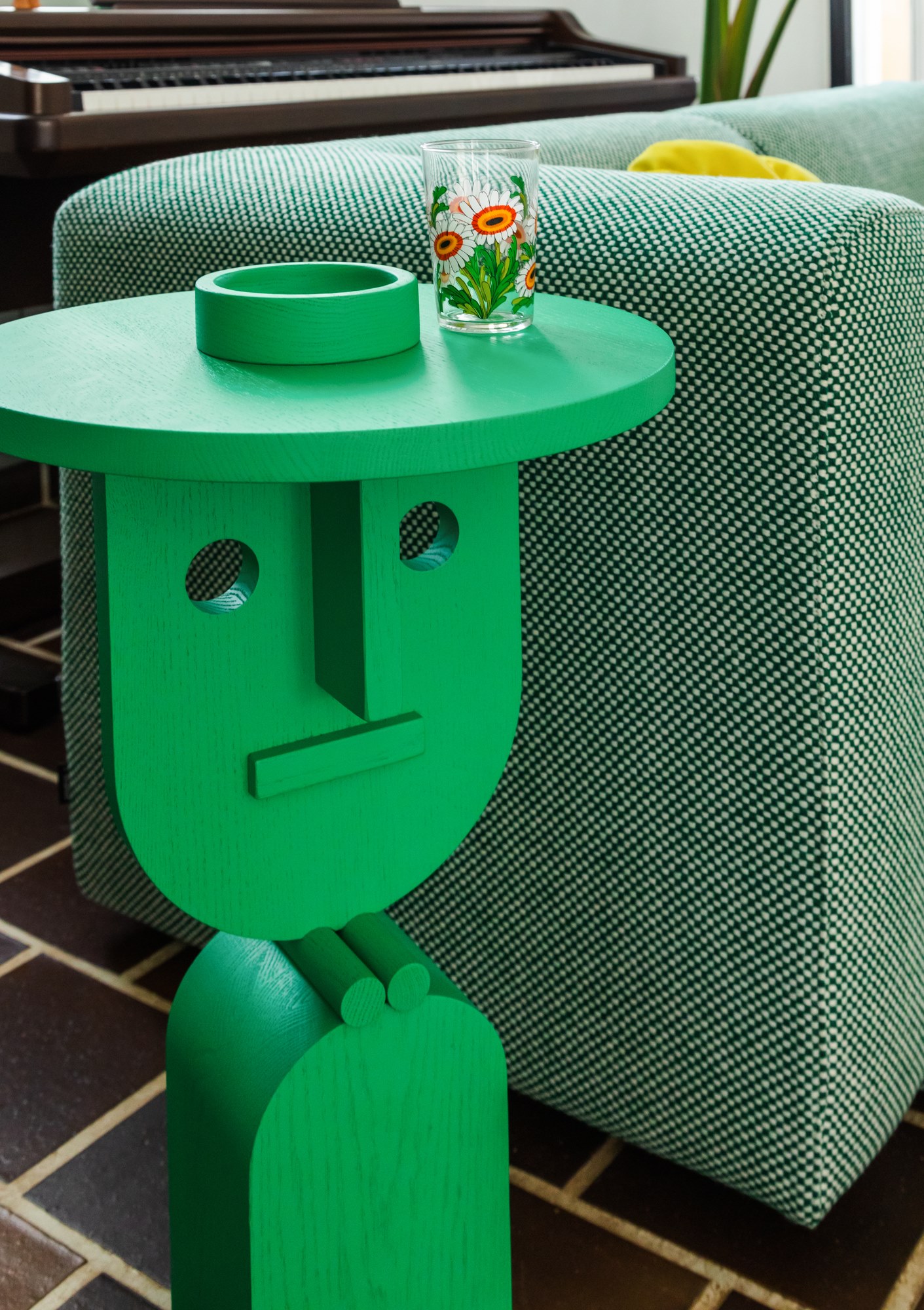 FACES Coffee table By Sancal | design Nathan Yong