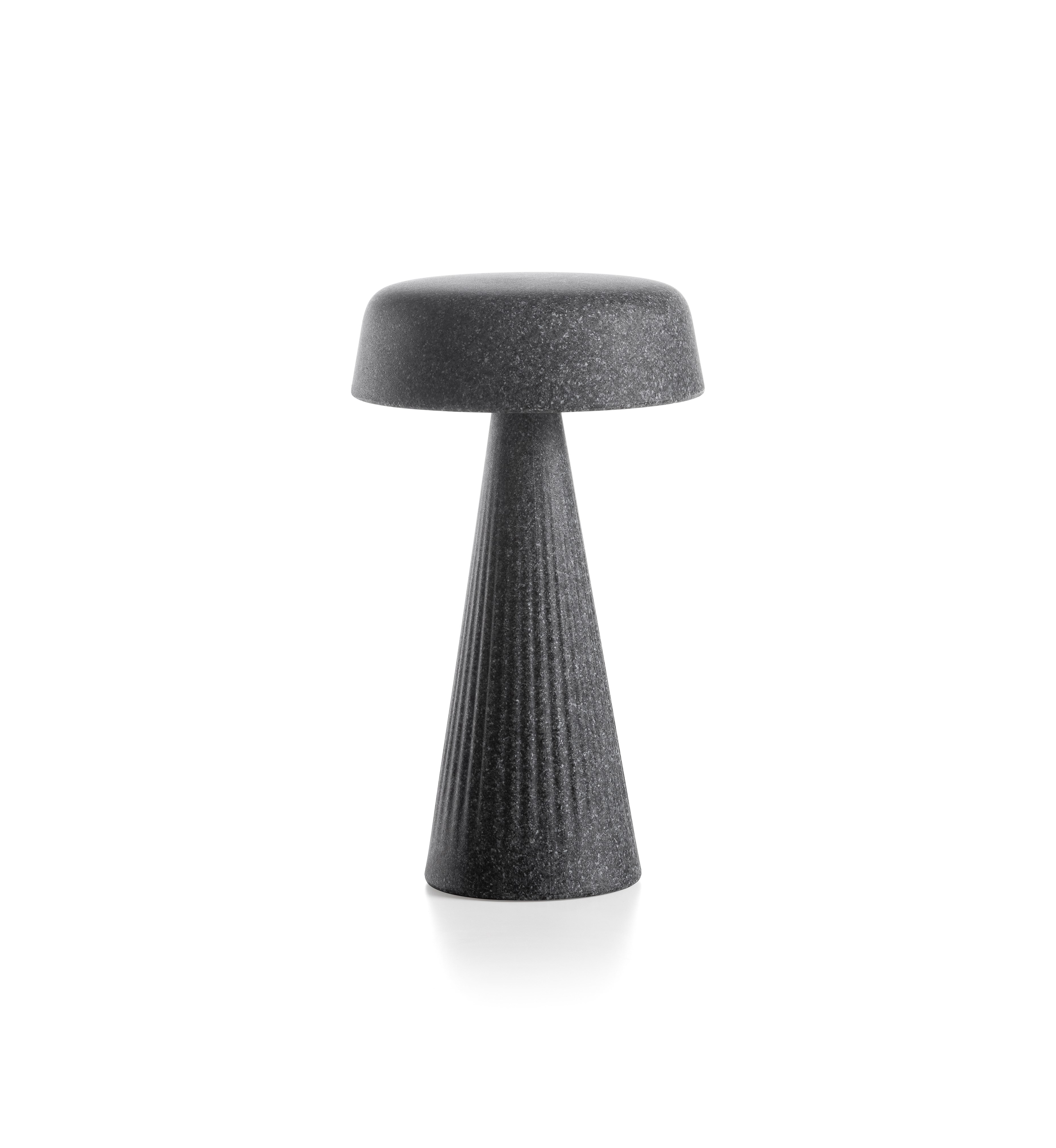 FADE | Lampe de table Collection Fade By Plust design Marco Gregori