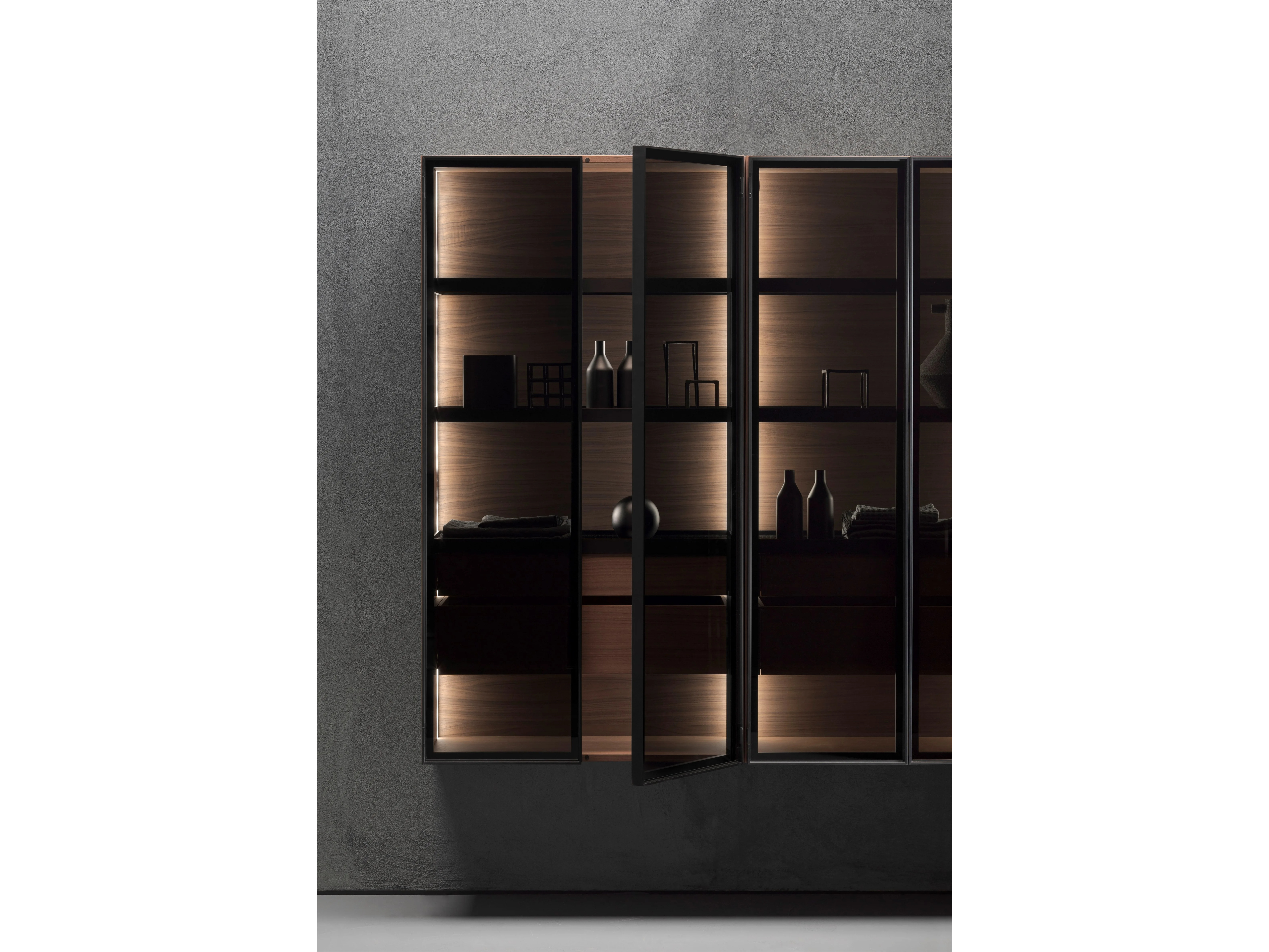 BUTLER Bathroom wardrobe in aluminum, glass and wood By FALPER | design ...