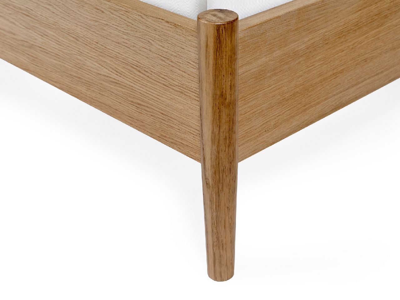 FARSTA ANGLE | Bed By Woodman