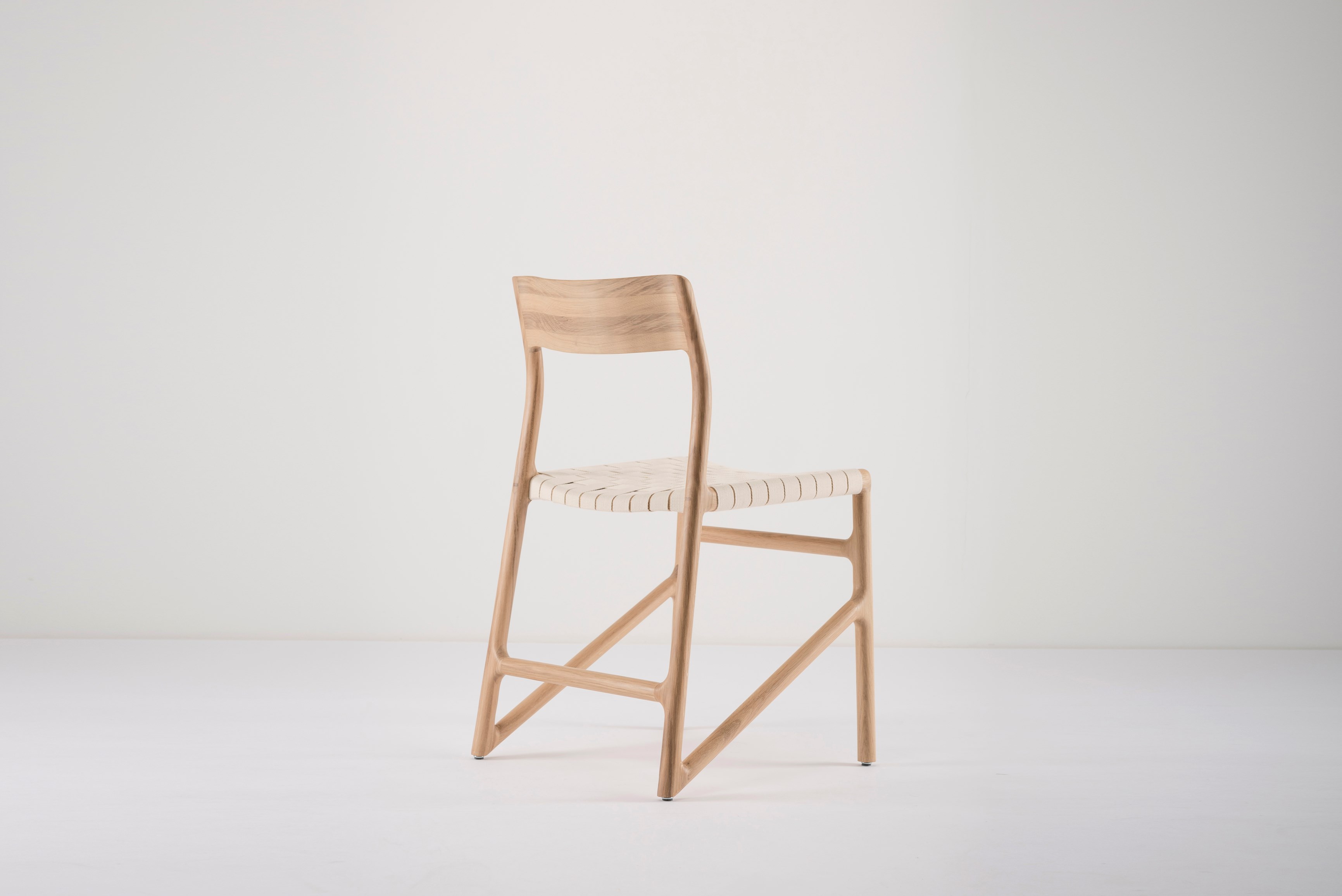 FAWN | Chair Fawn Collection By Gazzda design Salih Teskeredžic