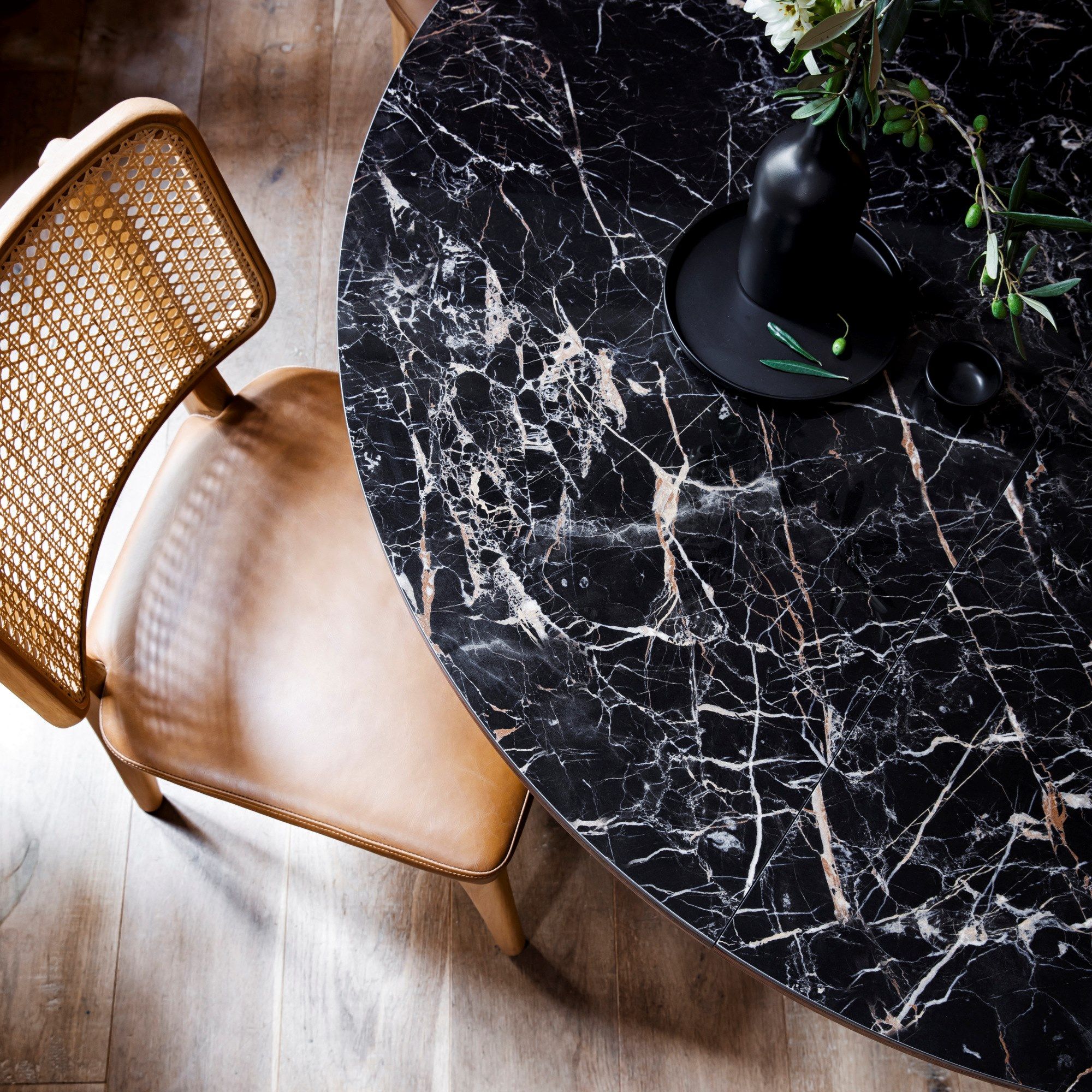 FELICE Table By RED EDITION