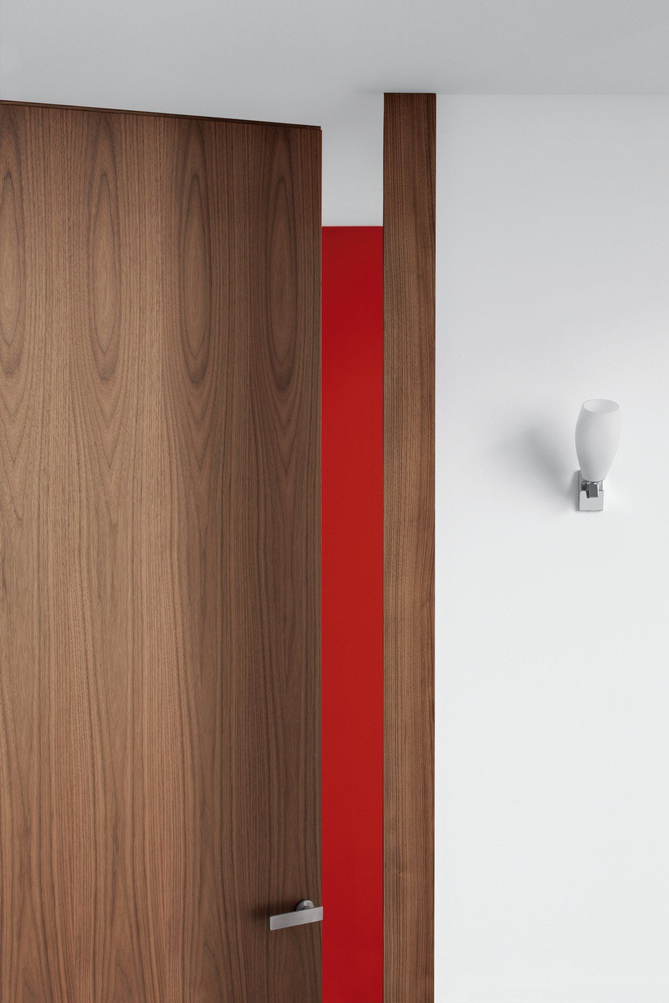 FILO 55 S-T Puerta batiente de madera enchapada By Lualdi