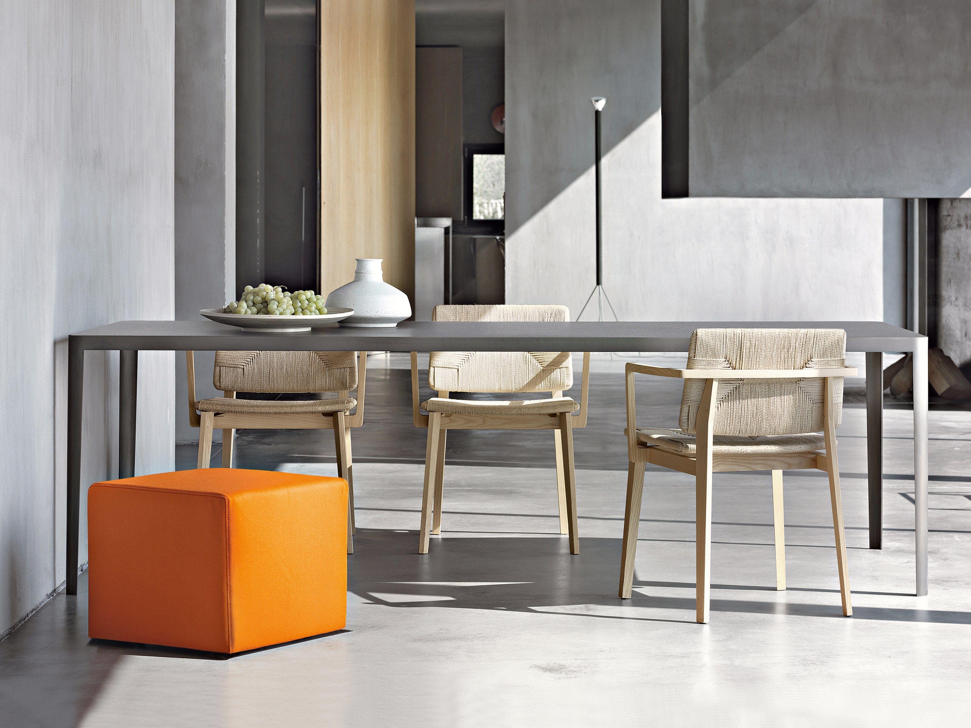 FILO table By Lema design David Lopez Quincoces