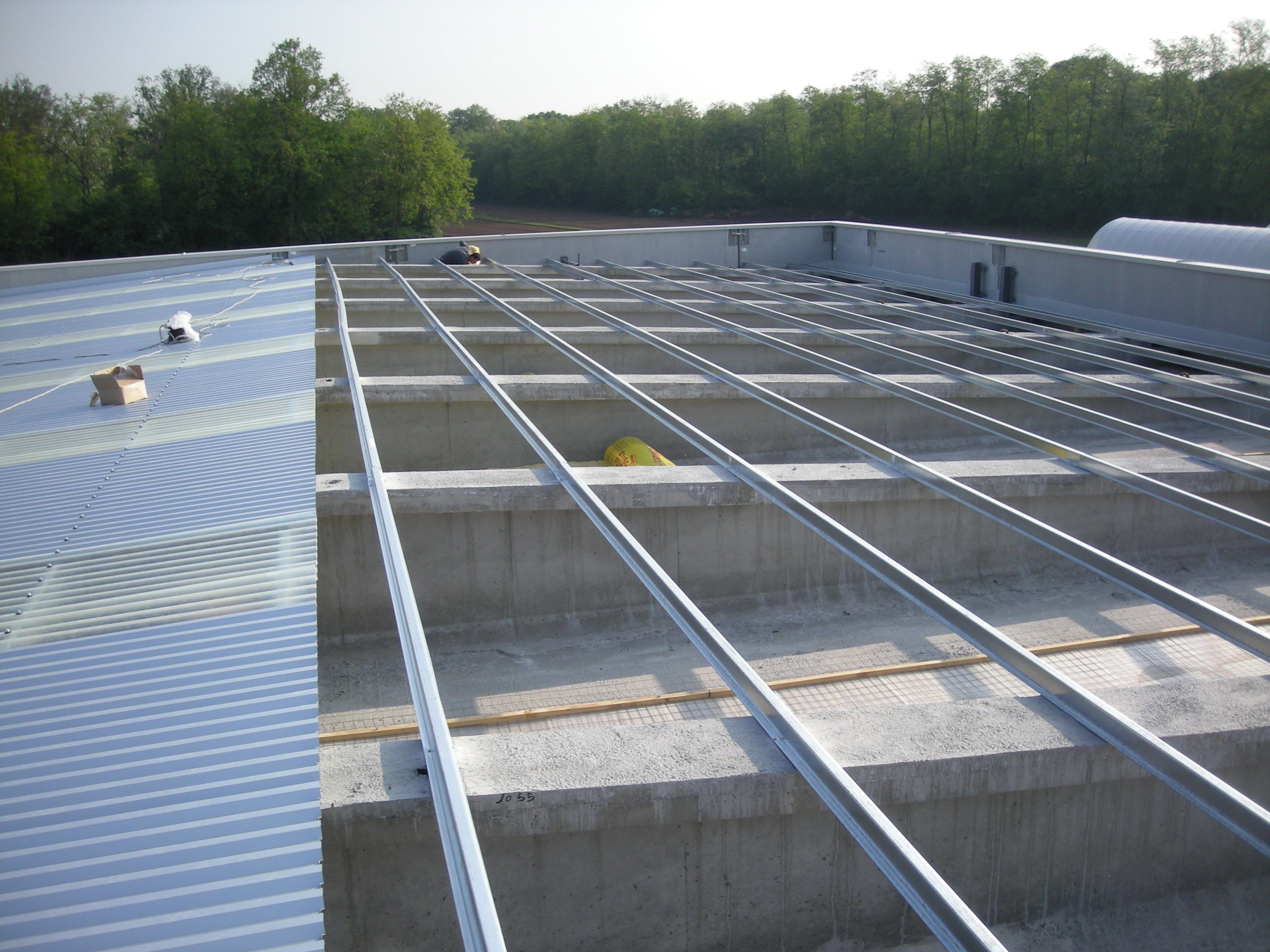 FILON Roof panel in translucent plastic laminate By MAGNIPLAST