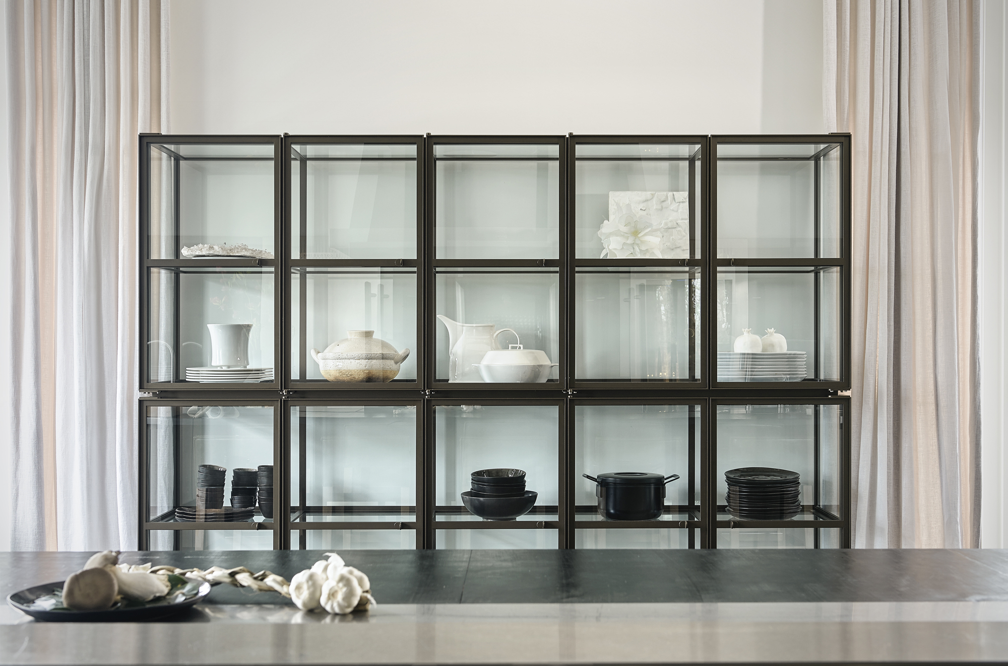 FINN Metal display cabinet By Piet Boon | design Piet Boon
