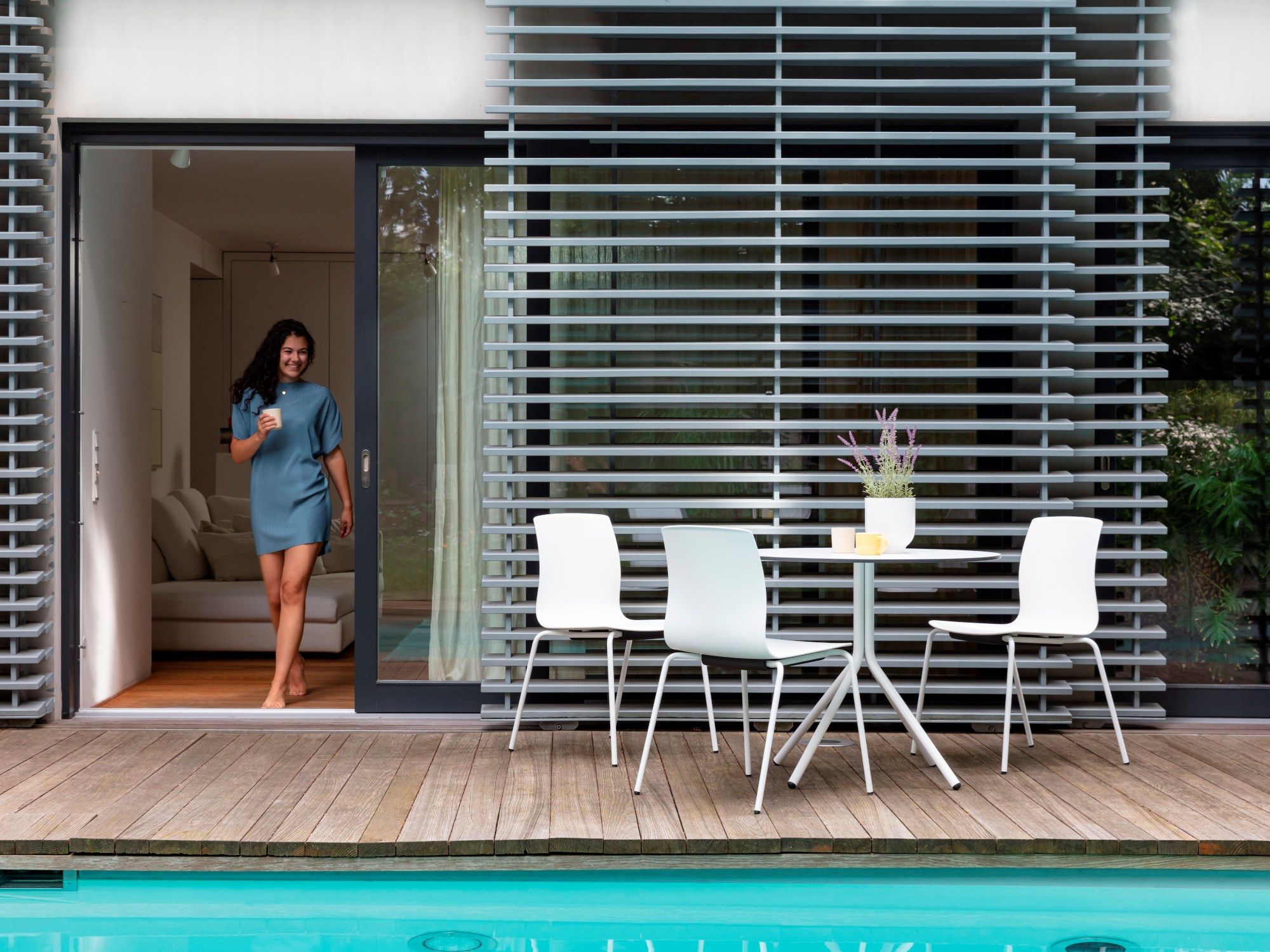 FIORE OUTDOOR Table By Dauphin | design Jessica Engelhardt