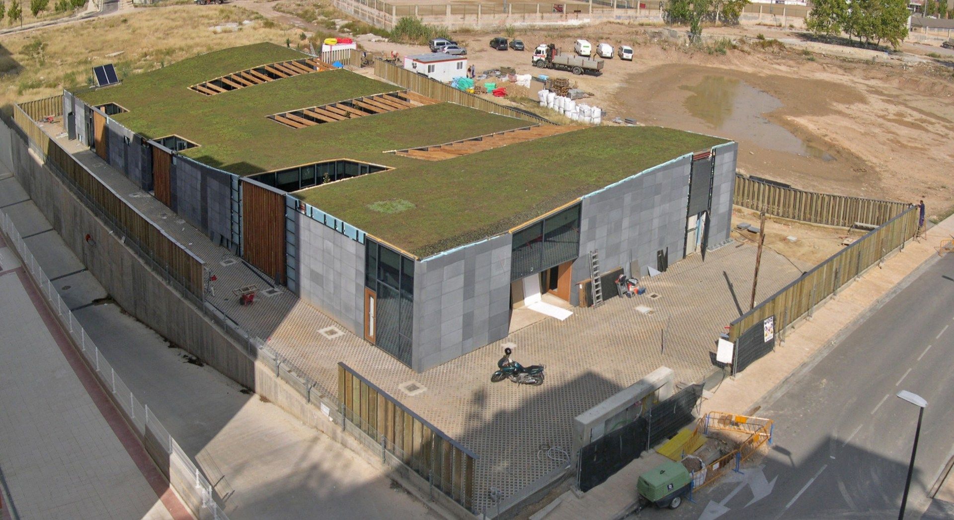 Prefabricated polymer membrane FIRESTONE RUBBERGARD™ EPDM By Firestone ...