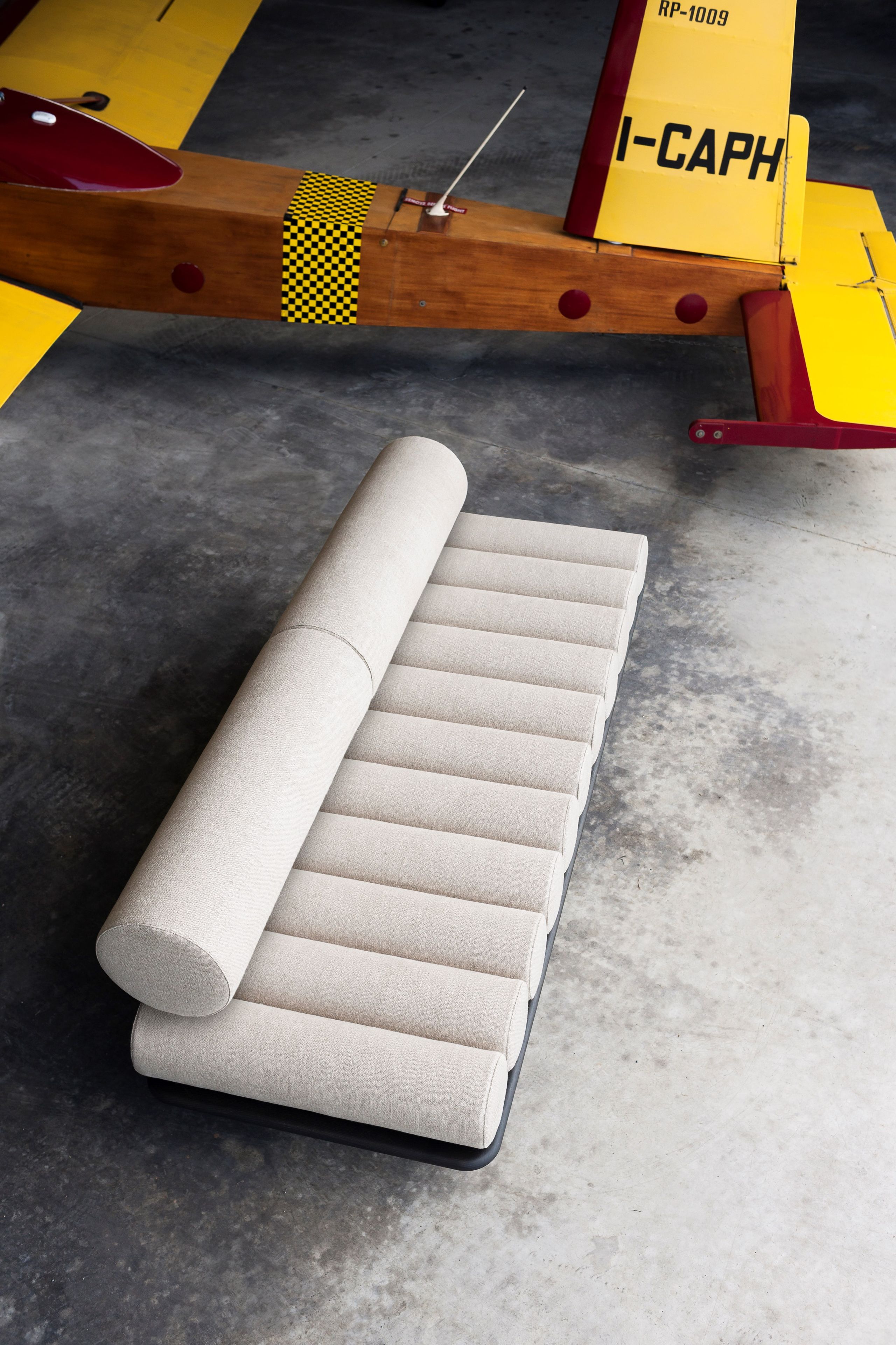 FIVE TO NINE | Bench with back By Tacchini design Studiopepe