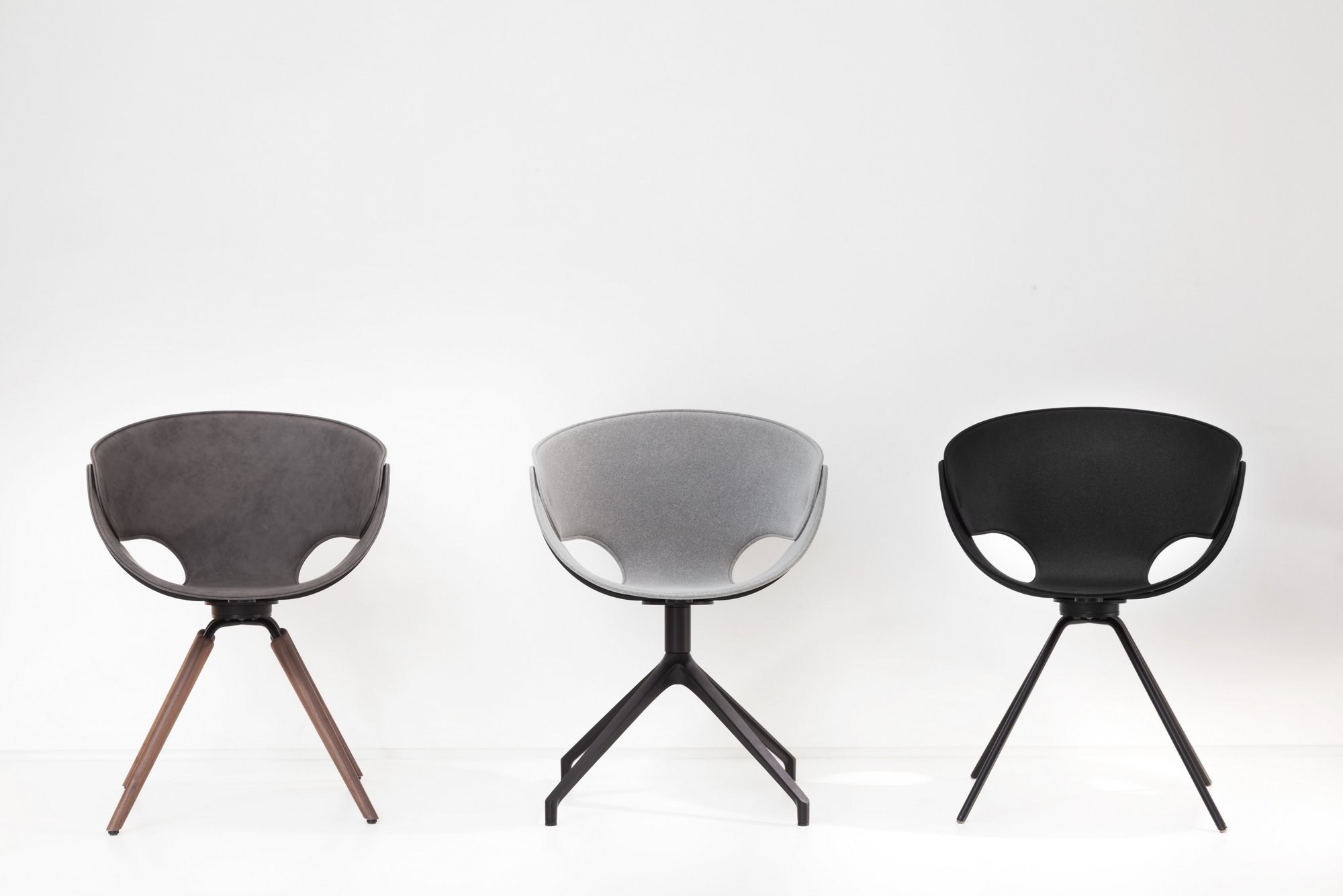 FL@T | Leather chair By Tonon design Martin Ballendat
