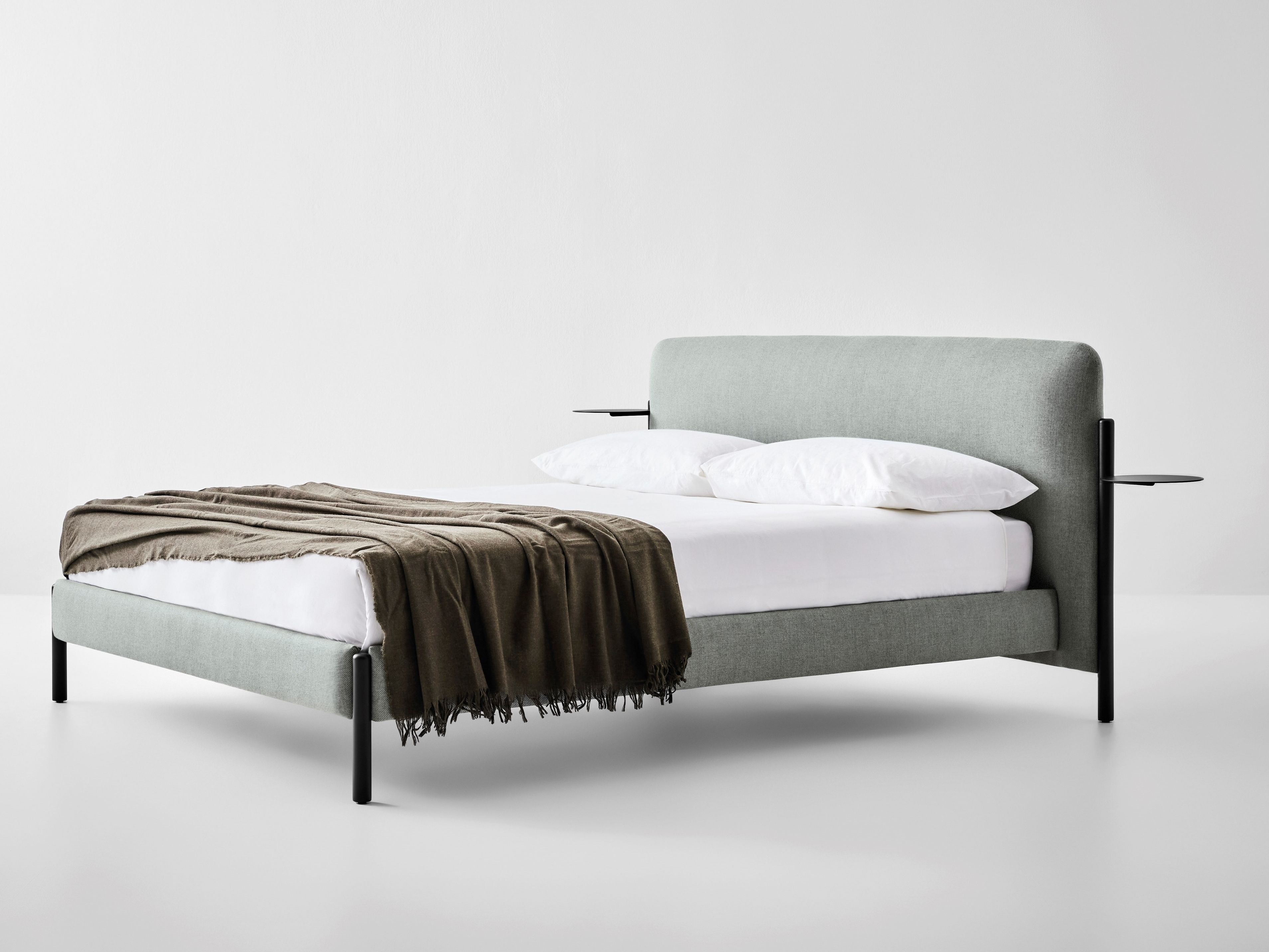 FLAG Upholstered double bed By Bolzan | design ruga.perissinotto