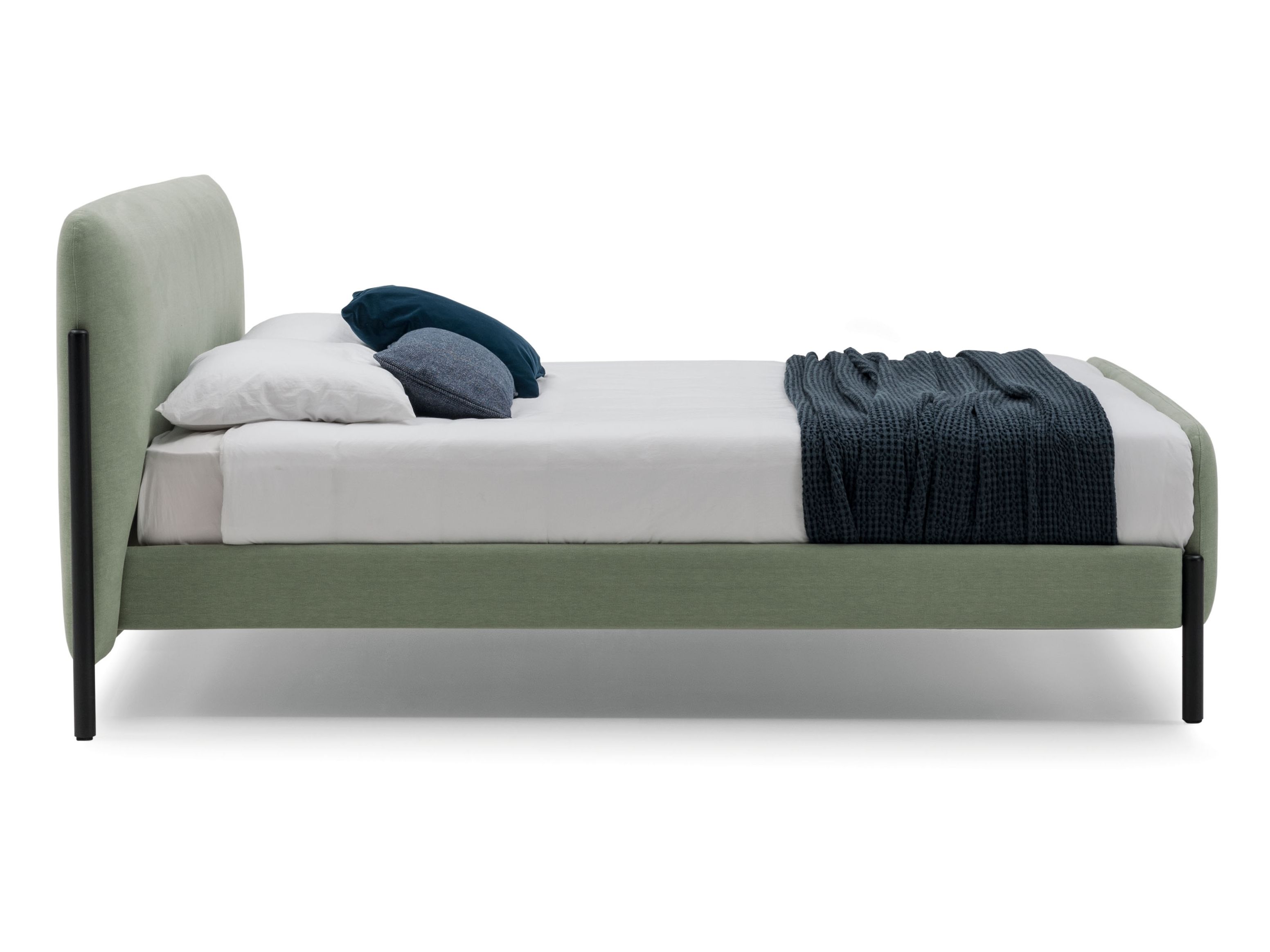 FLAG Upholstered double bed By Bolzan | design ruga.perissinotto