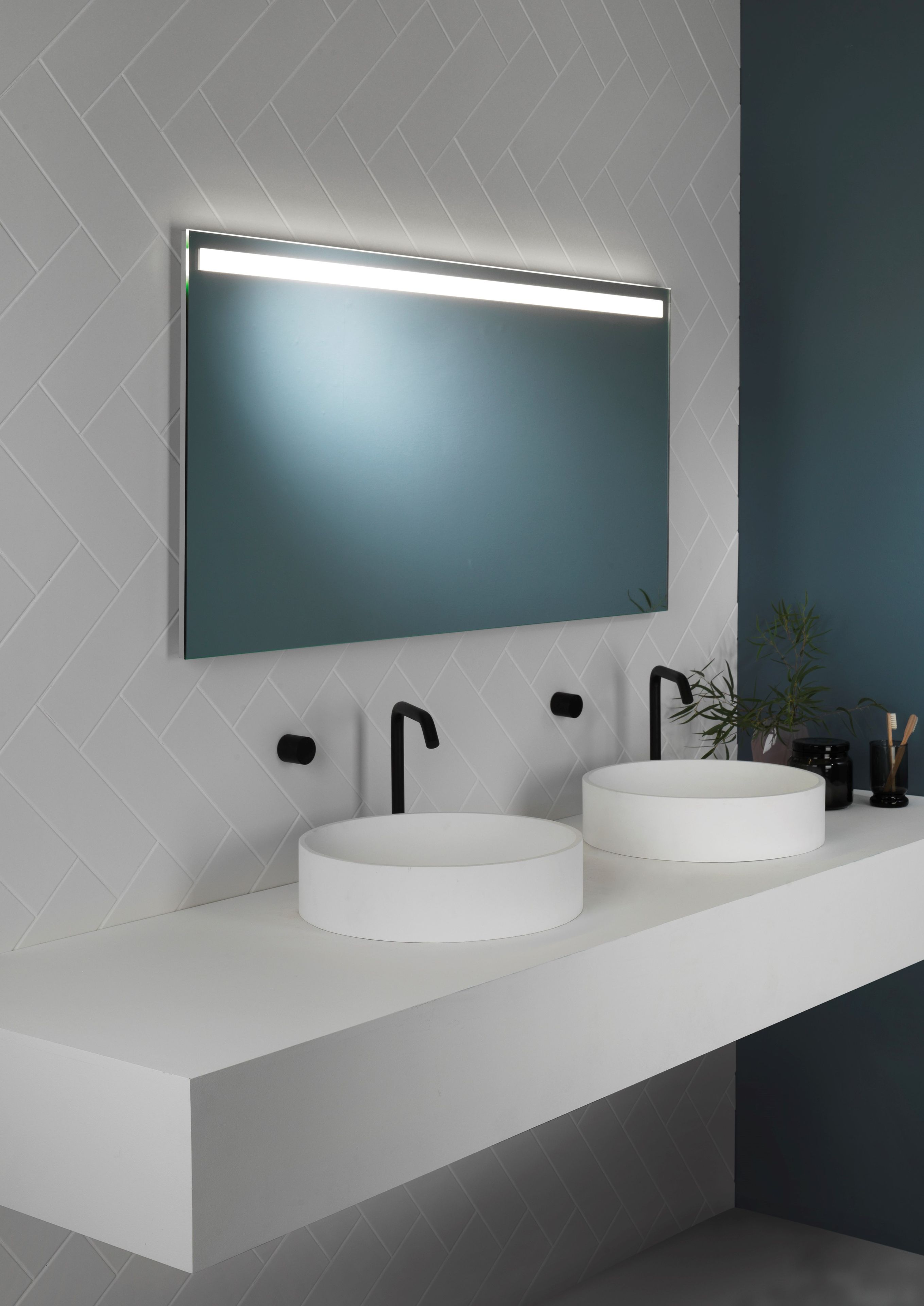 FLAIR Rectangular bathroom mirror with integrated lighting By Astro ...