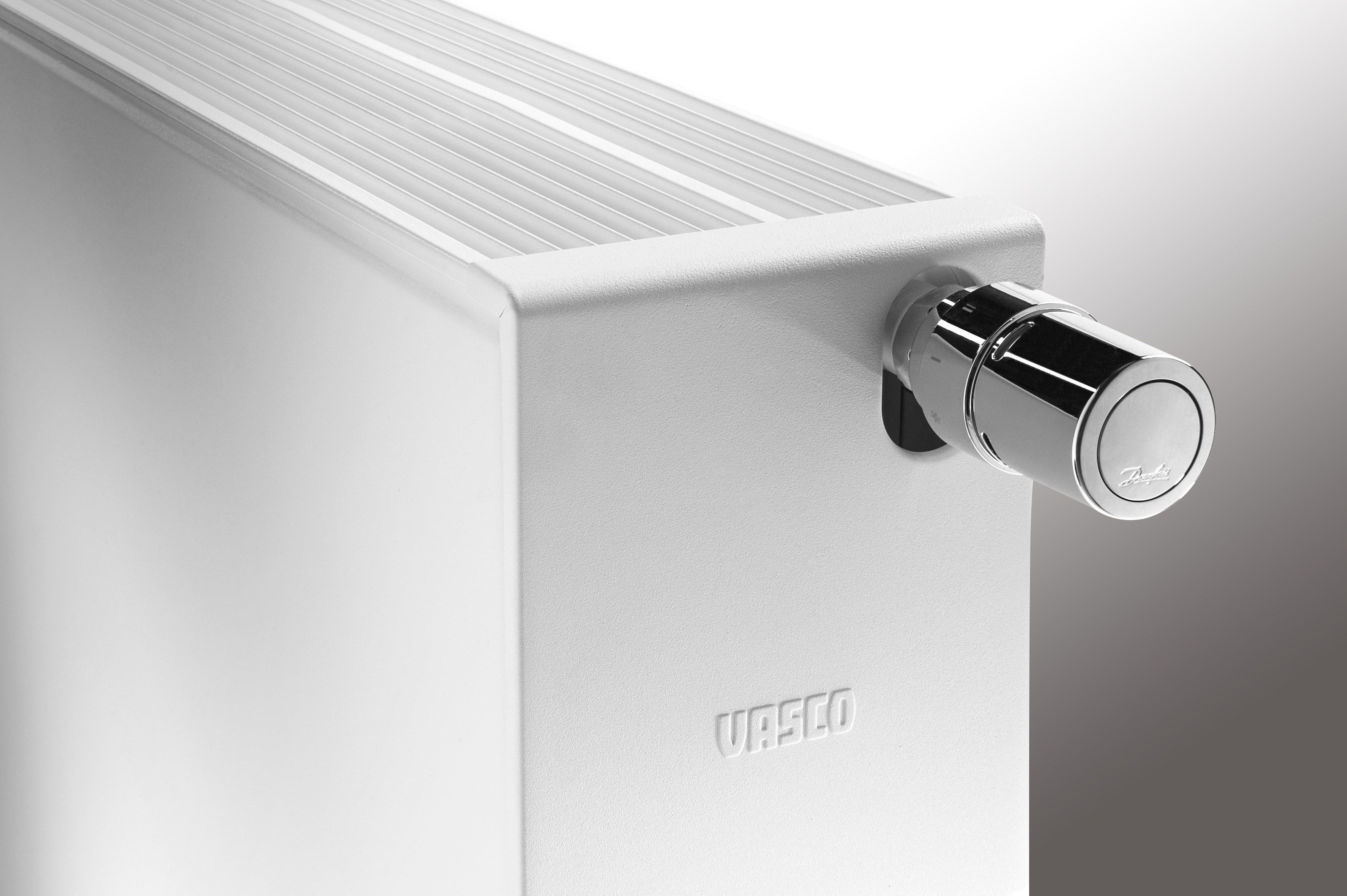 Horizontal steel panel radiator FLAT LINE By VASCO