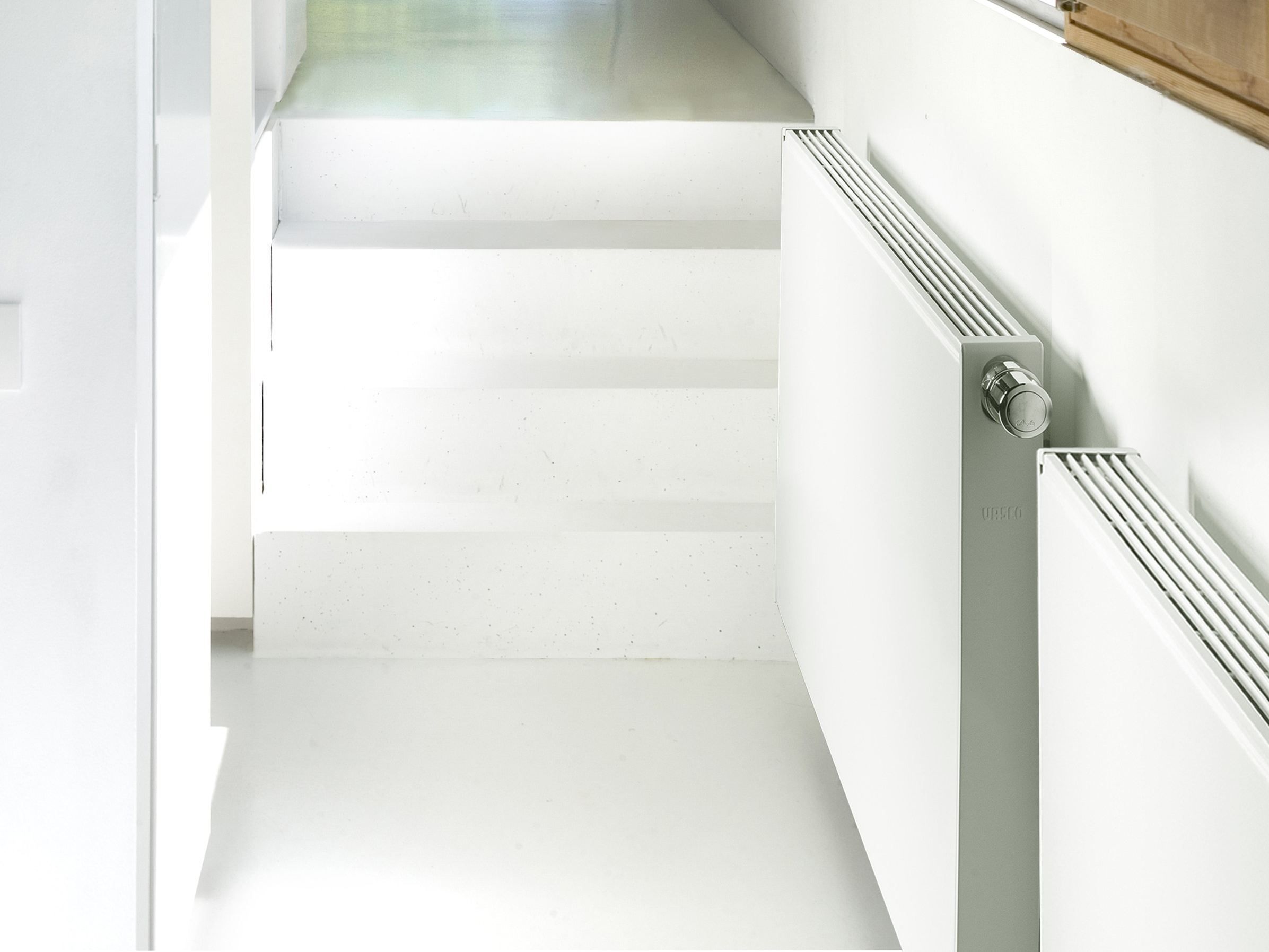 Horizontal steel panel radiator FLAT LINE By VASCO