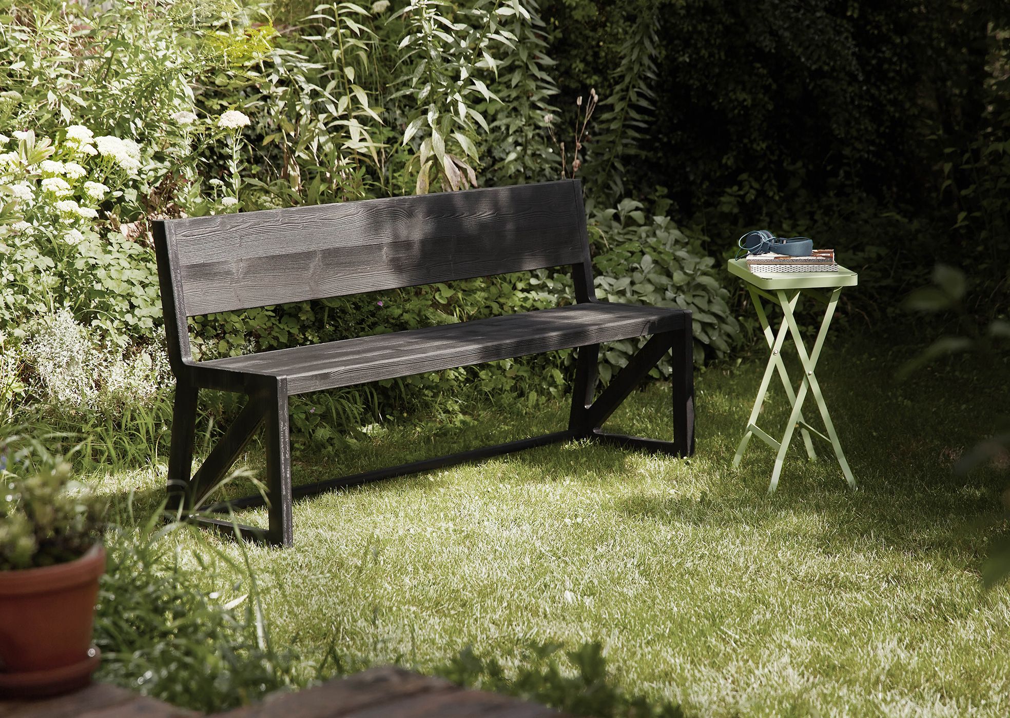 FLIP | Coffee table By Richard Lampert design Alexander Seifried