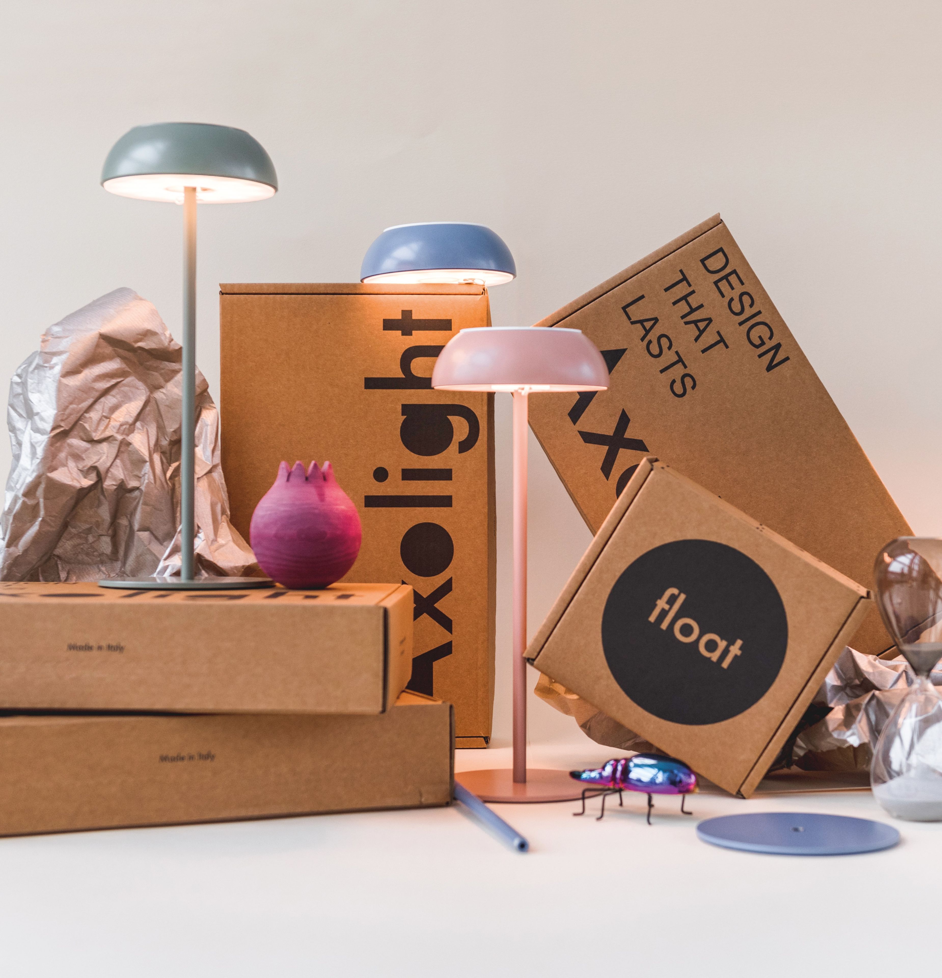 FLOAT Multifunctional portable table lamp By AXOLIGHT | design Mario ...