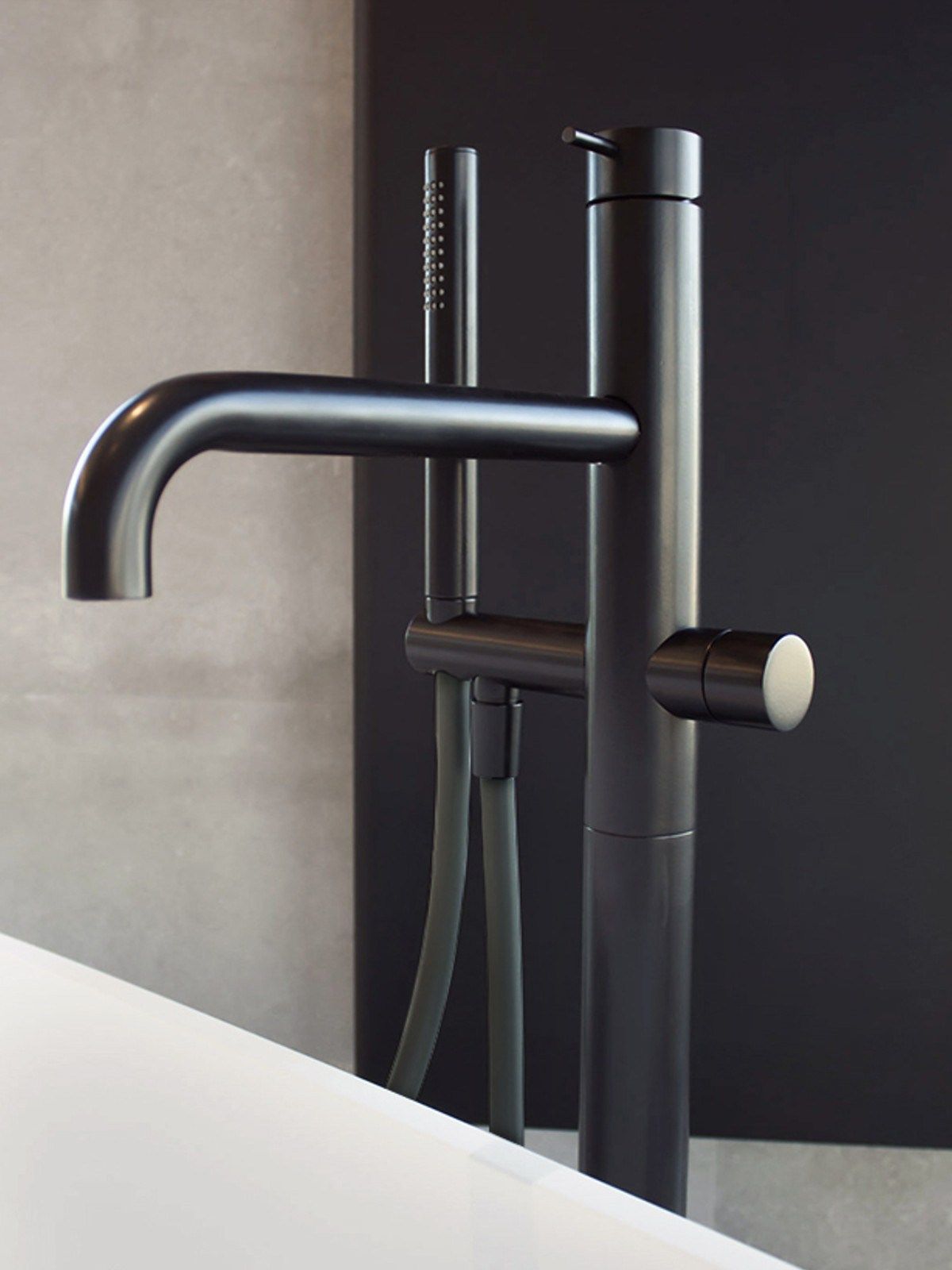 FLOW T1.33 | Bathtub tap Floor standing chromed brass bathtub tap By ...