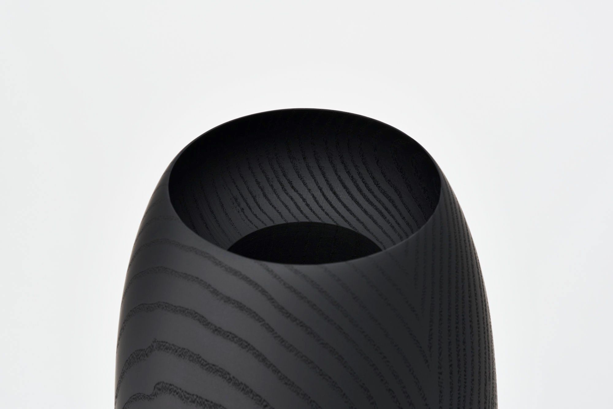FLUSSO PICCOLO | Ash vase Flusso Collection By IWATA design Yoshiaki ...