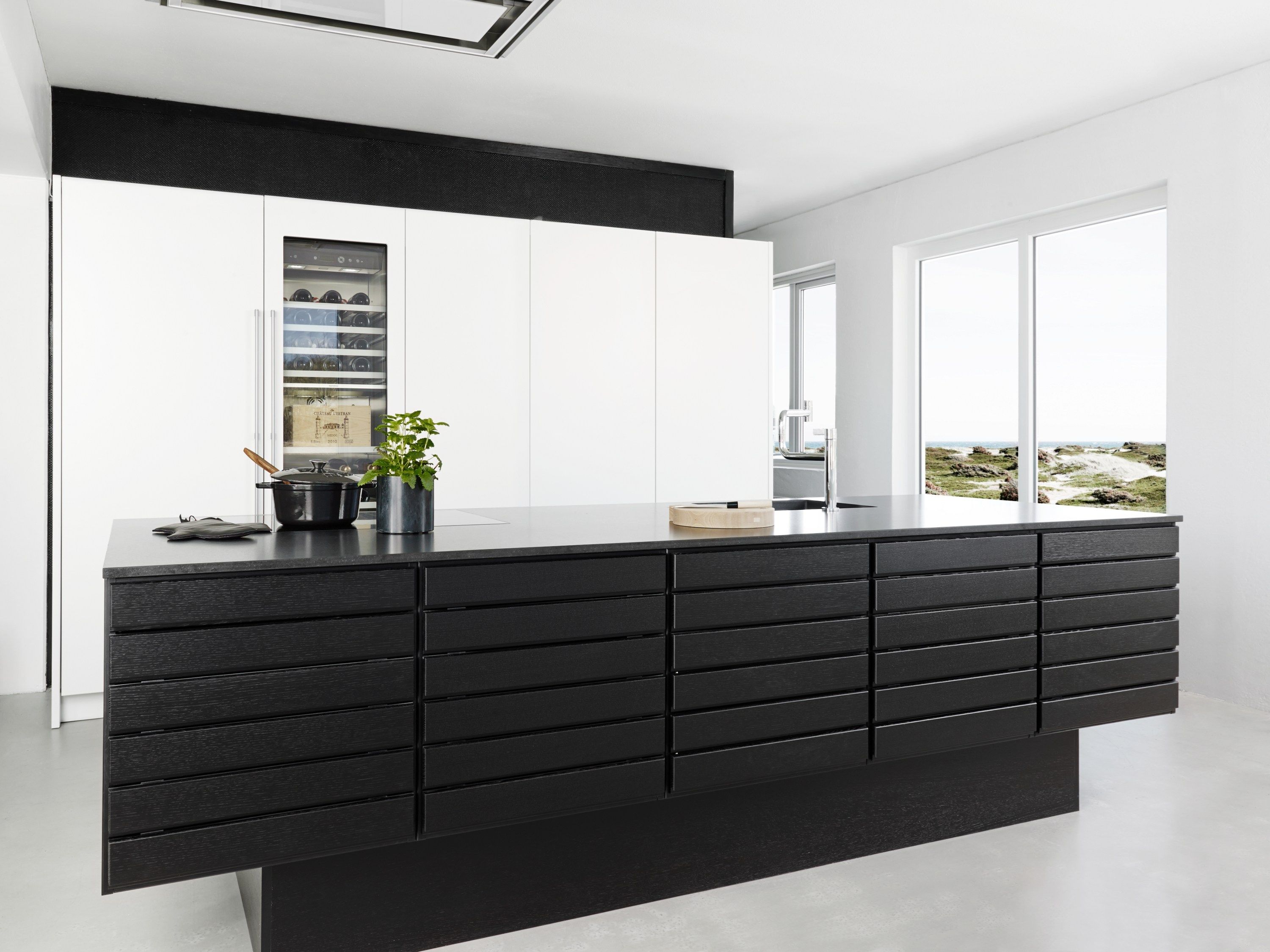 Solid wood kitchen with island FORM 1 - BLACK OAK By Multiform
