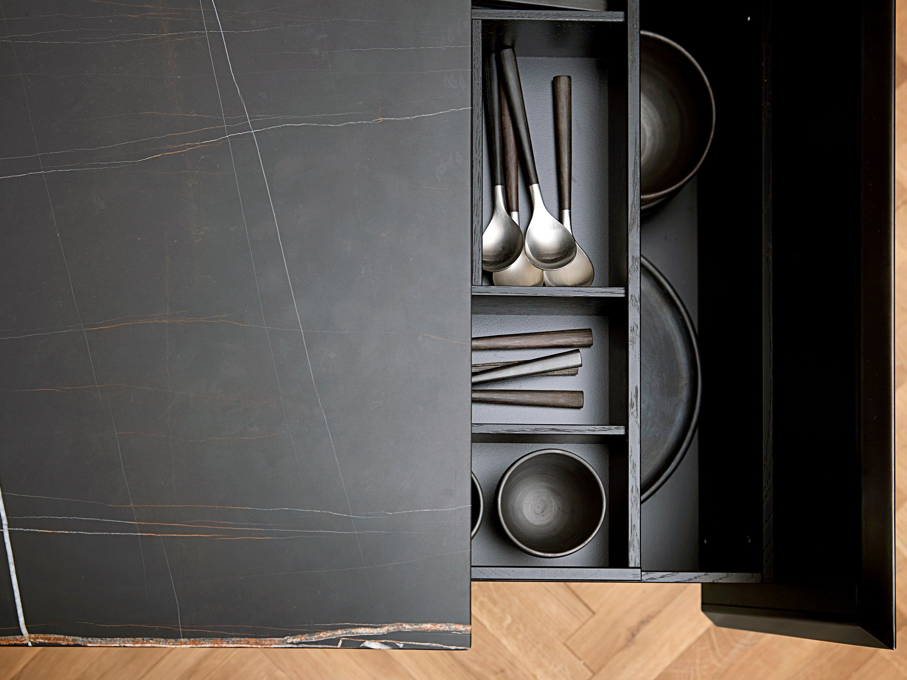 FORM 45 - BLACK OXIDISED STEEL Steel kitchen By Multiform