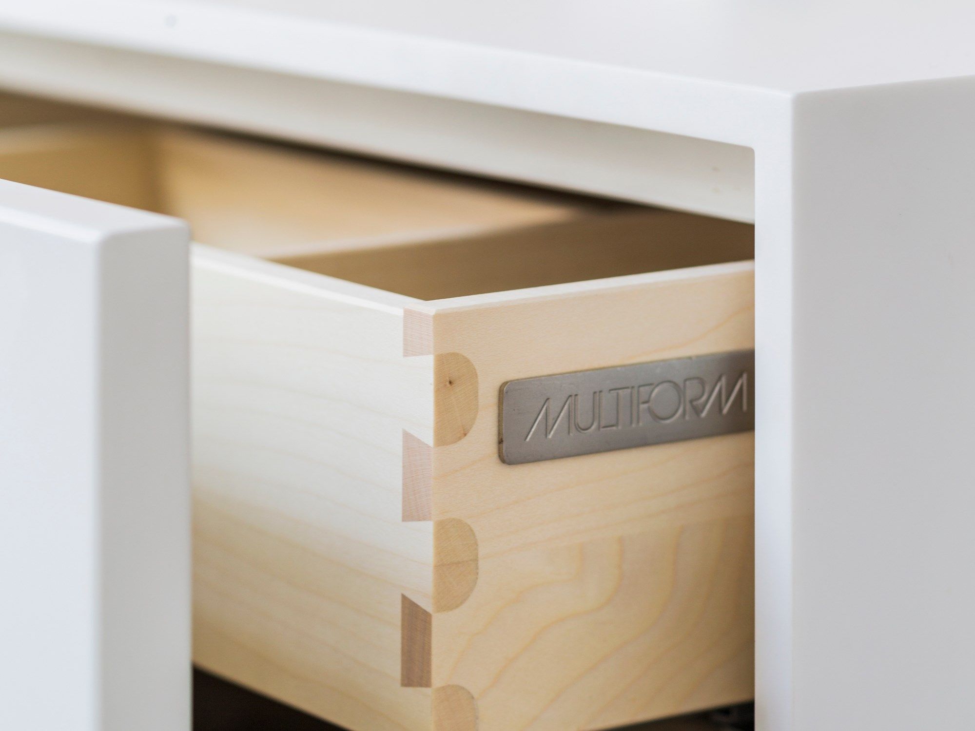 Cuisine sur mesure avec îlot FORM 45 SMOKED OAK / FORM 2 CHALK WHITE By ...