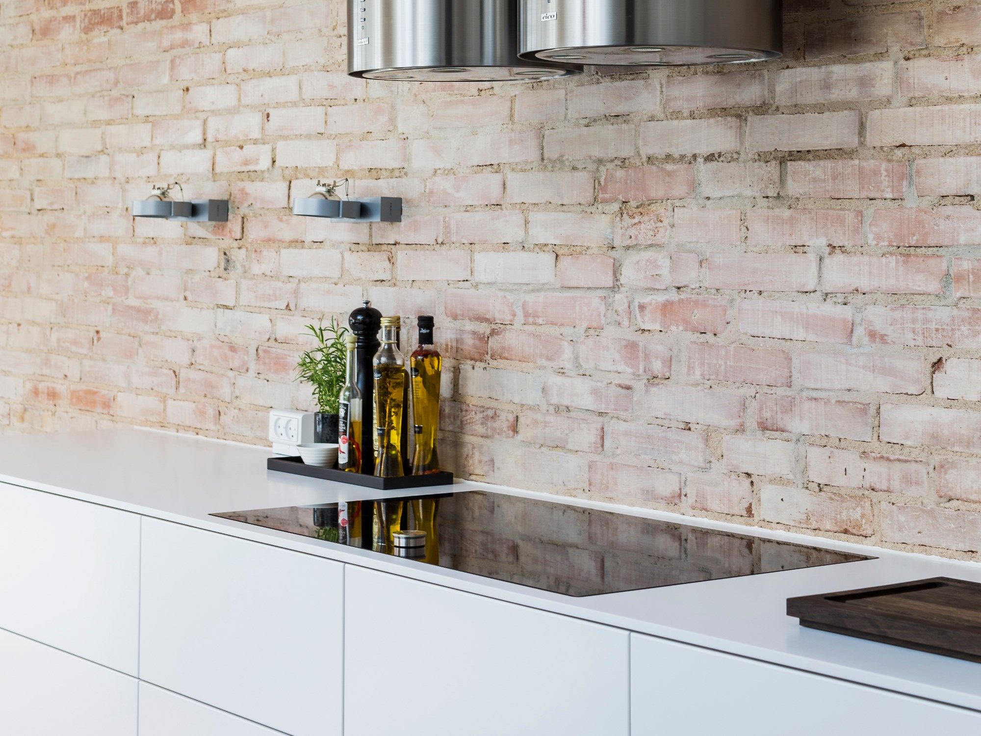 Cuisine sur mesure avec îlot FORM 45 SMOKED OAK / FORM 2 CHALK WHITE By ...