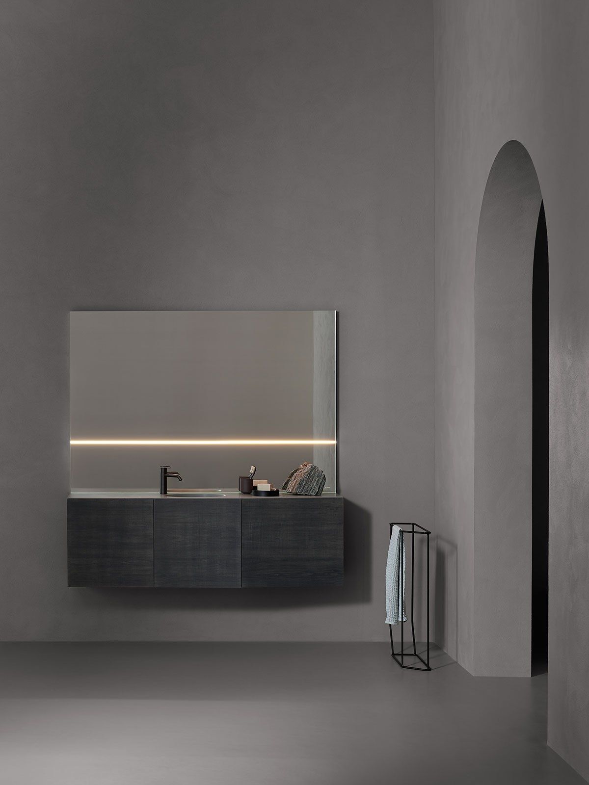 FORMA | Mobile lavabo con ante By INBANI design Ludovica + Roberto Palomba