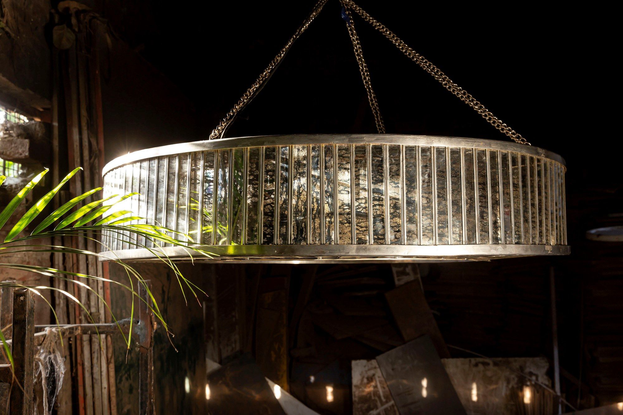 FOSSIL pendant lamp By Nama Home