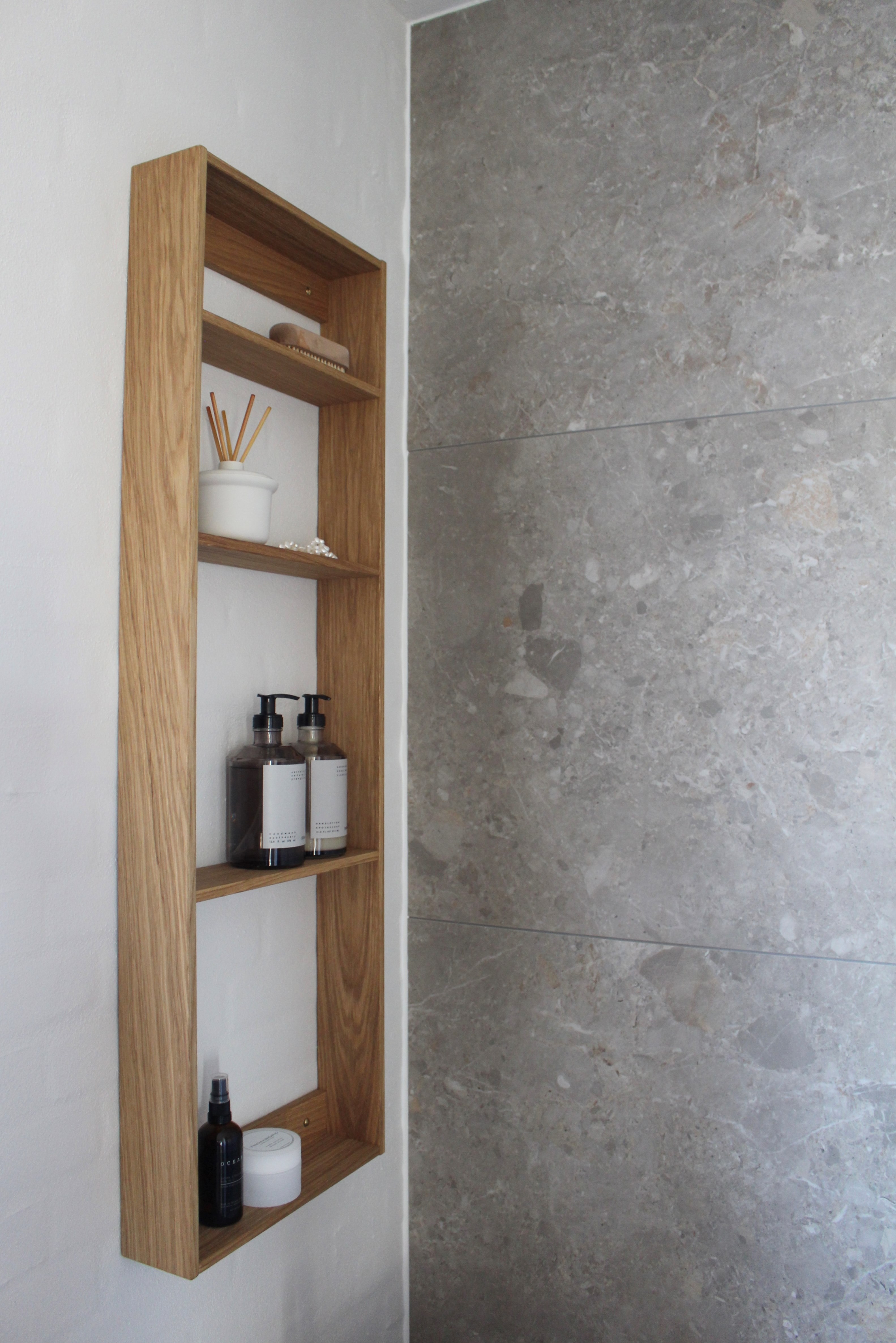 FOURSQUARE Shelving unit By We Do Wood