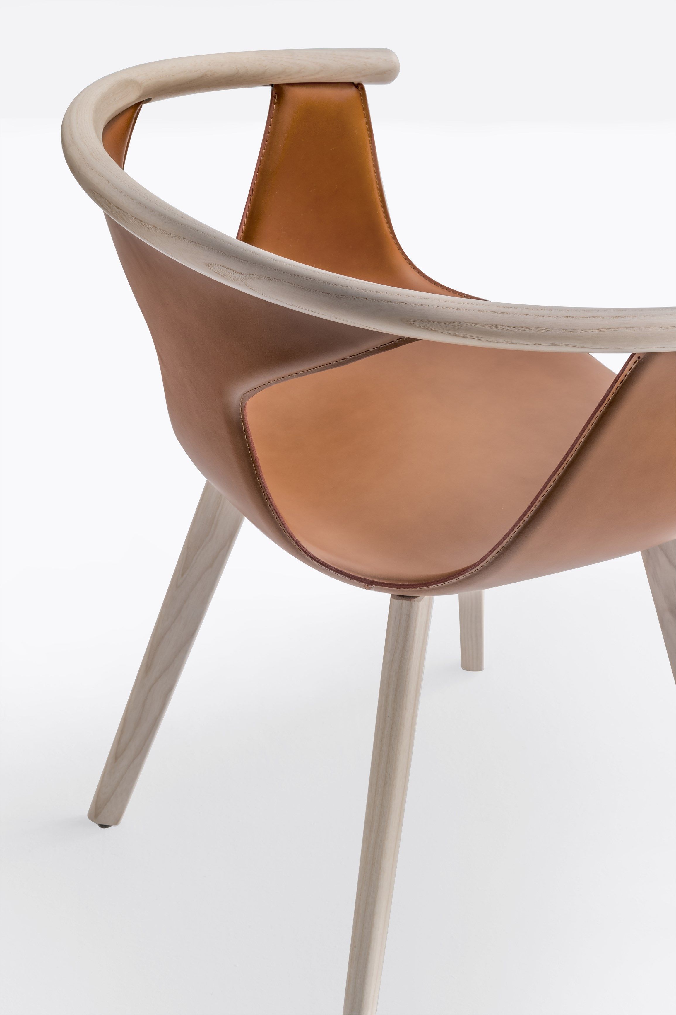 FOX 3727 椅子 By Pedrali | design Patrick Norguet