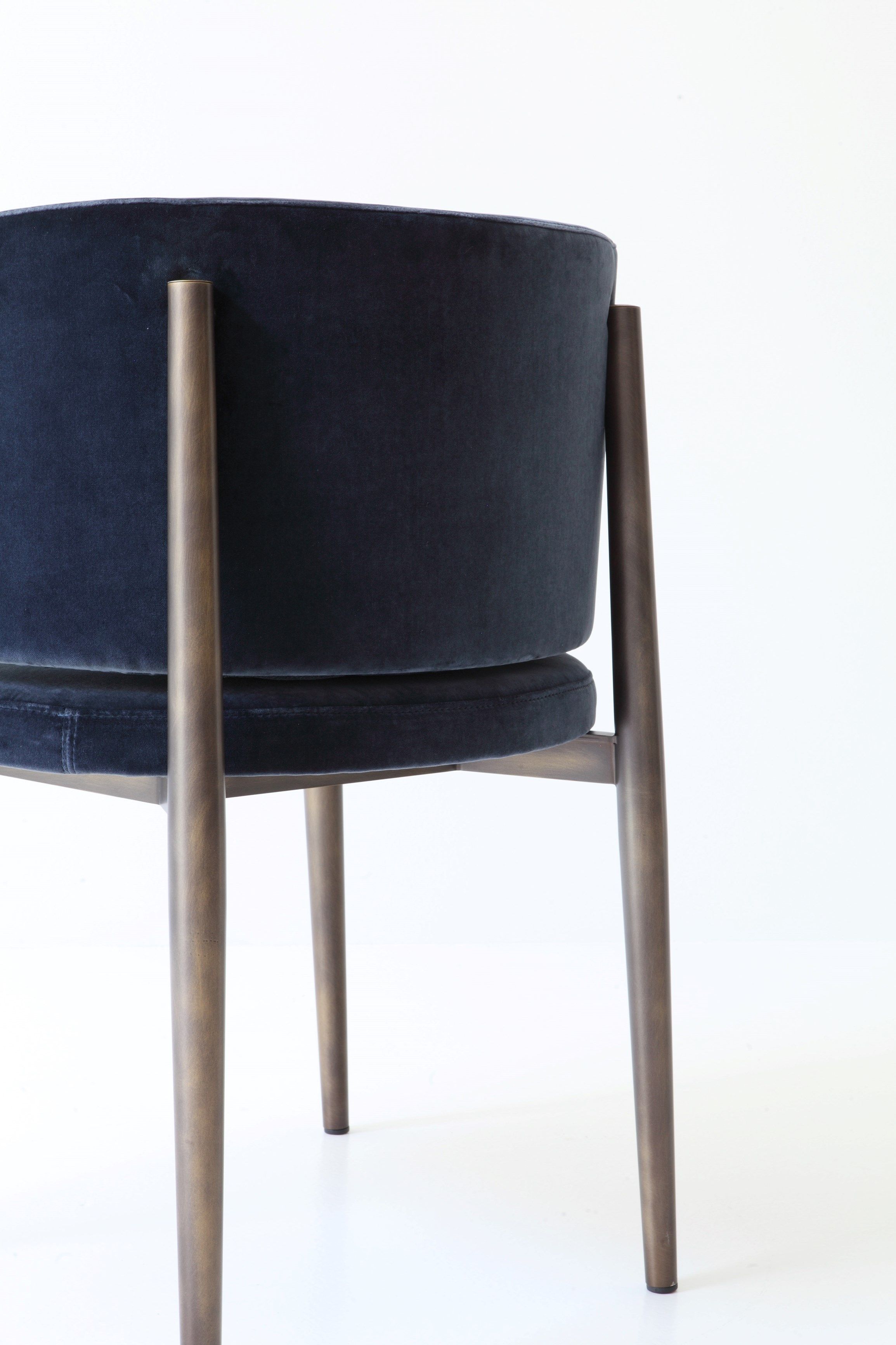 FRANK Easy chair By Porro | design Piero Lissoni