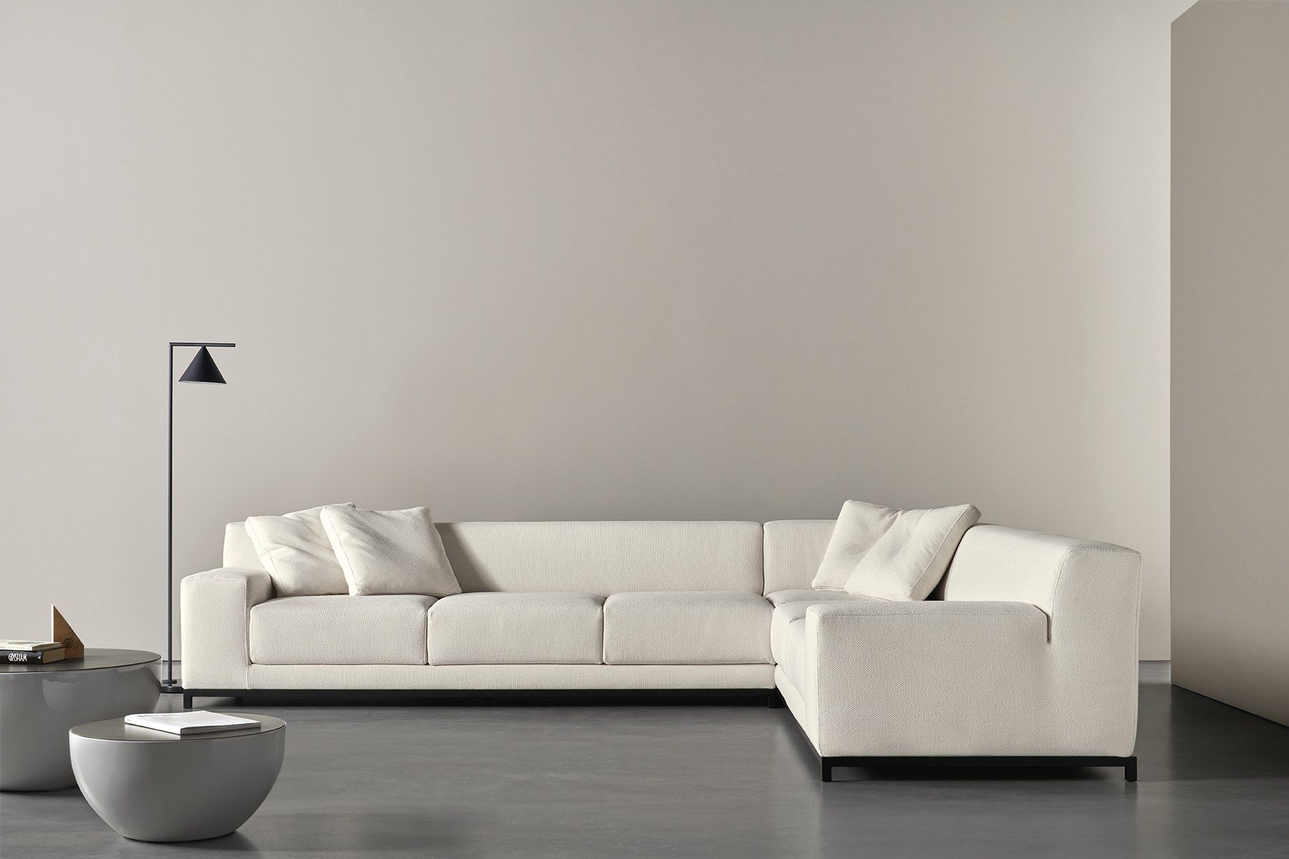 FRIEMAN | Divano modulare By Meridiani