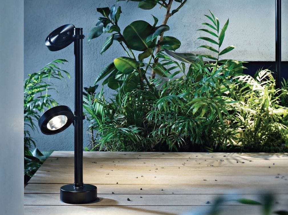 Lampada da terra per esterno orientabile in alluminio FROG - Platek ...
