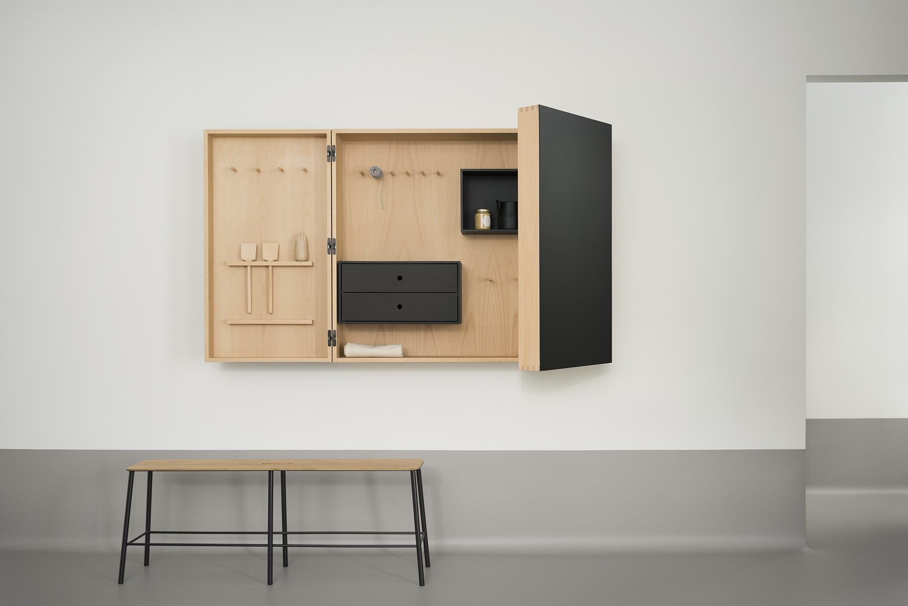 FURNITURE LINOLEUM DESKTOP® By Forbo