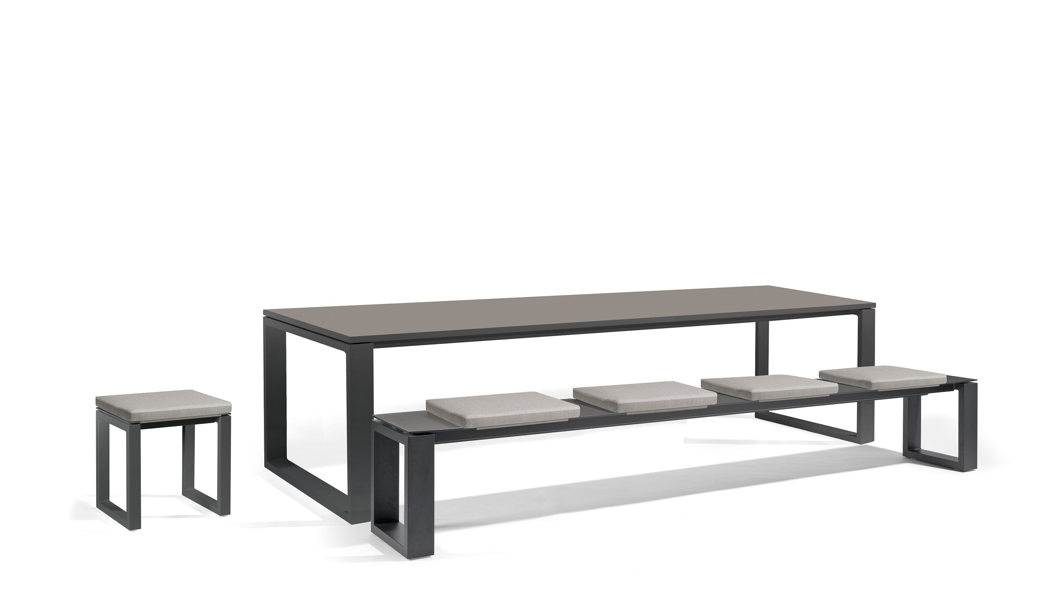 FUSE Aluminium garden bench By MANUTTI | design Stephane De Winter