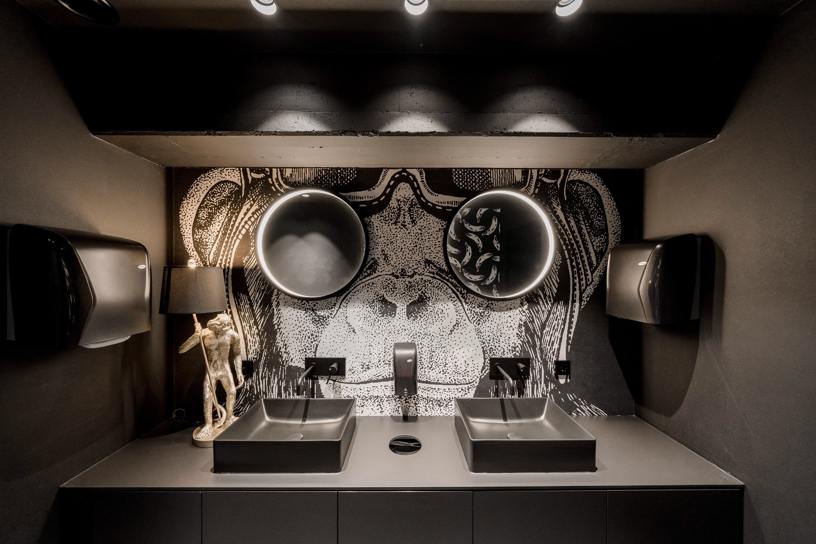 FUTON W | Specchio rotondo Specchio OLED rotondo in alluminio con ...