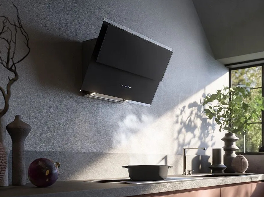 VERSO EASY Wall-mounted tempered glass cooker hood with integrated ...
